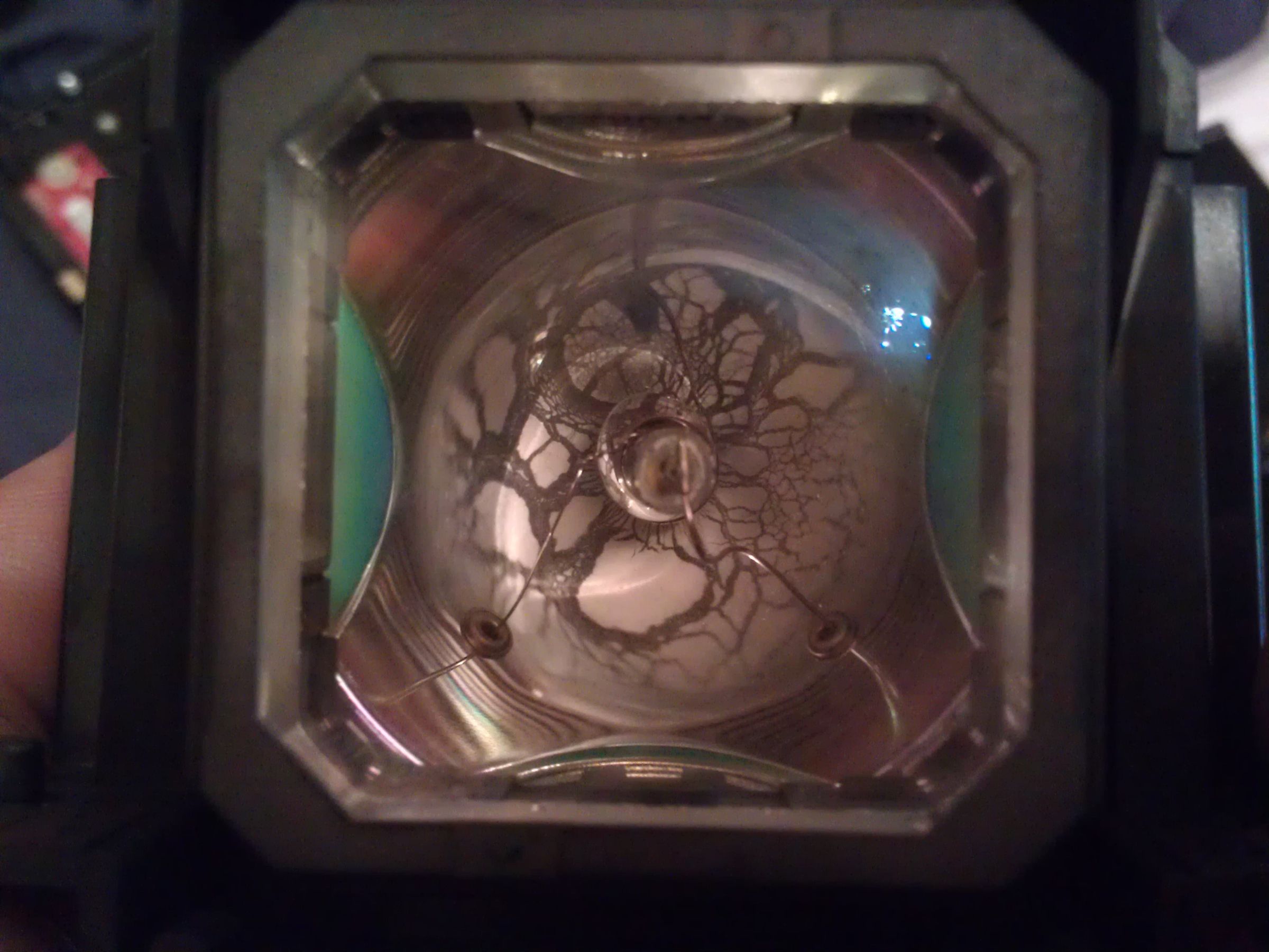 Projection Microscope From Broken Projector : 10 Steps - Instructables