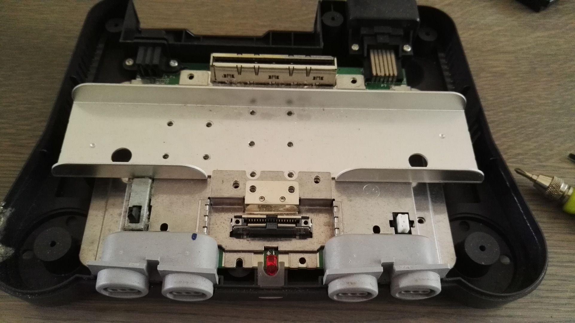 Cleaning and Restoring Your N64 : 15 Steps (with Pictures) - Instructables