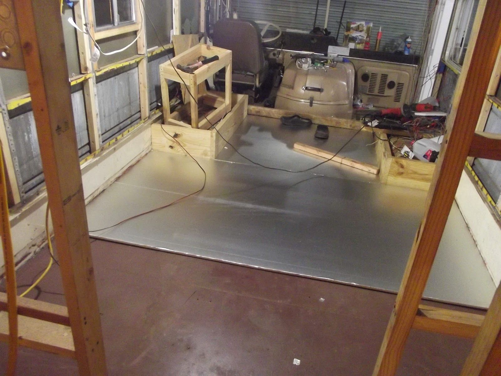 Putting a Heated Floor in a Bus (part 1) : 5 Steps - Instructables