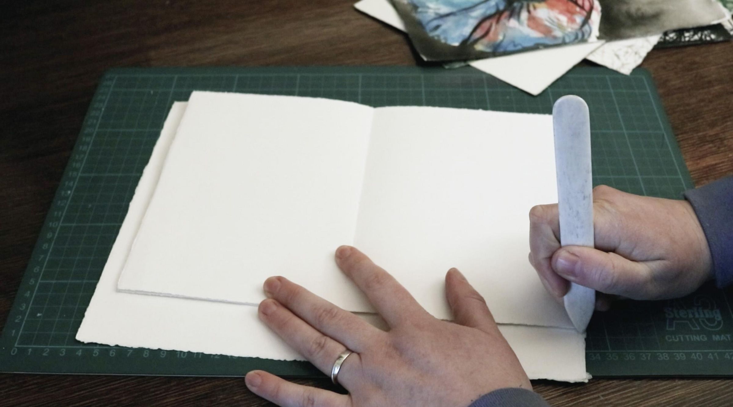 Make a Pamphlet Stitch Sketchbook : 8 Steps (with Pictures) - Instructables