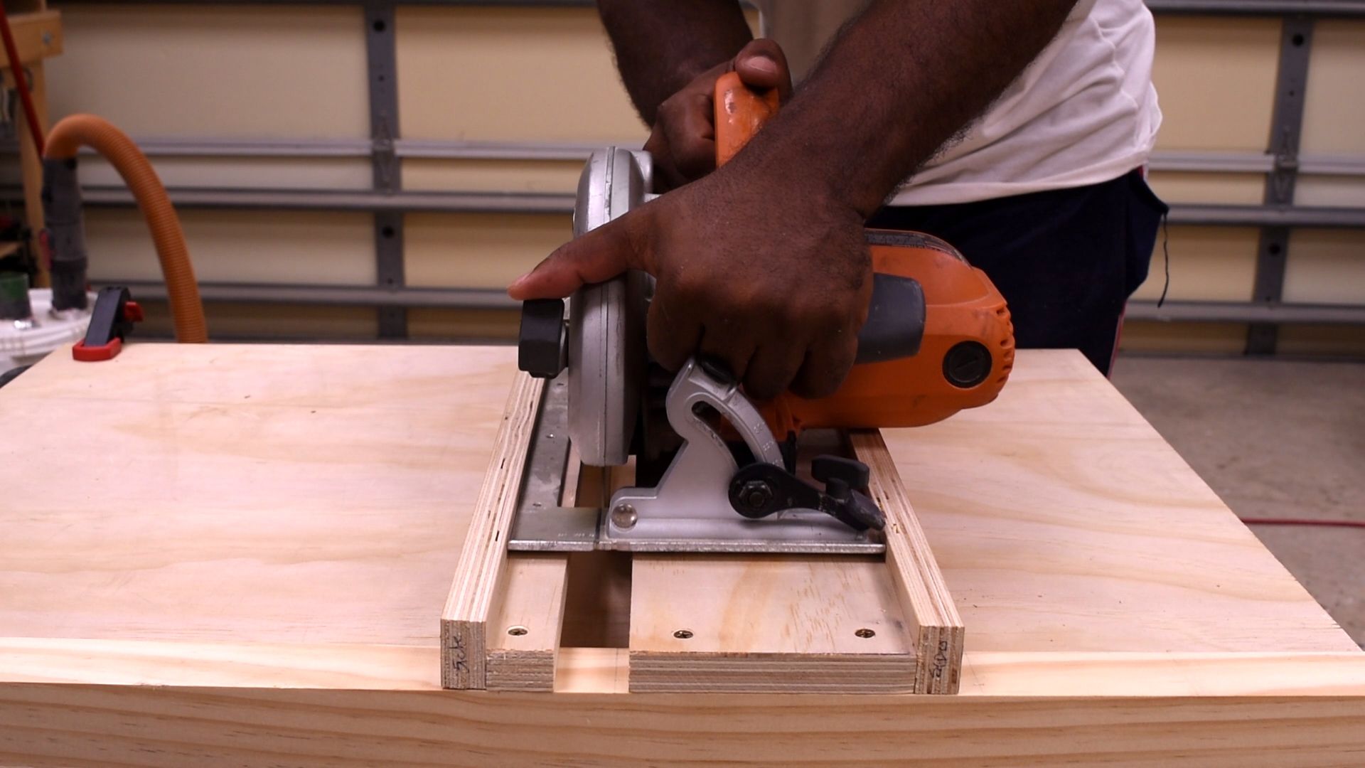 MAX CUT 2 Circular Saw Crosscut & Miter Jig : 11 Steps (with Pictures ...