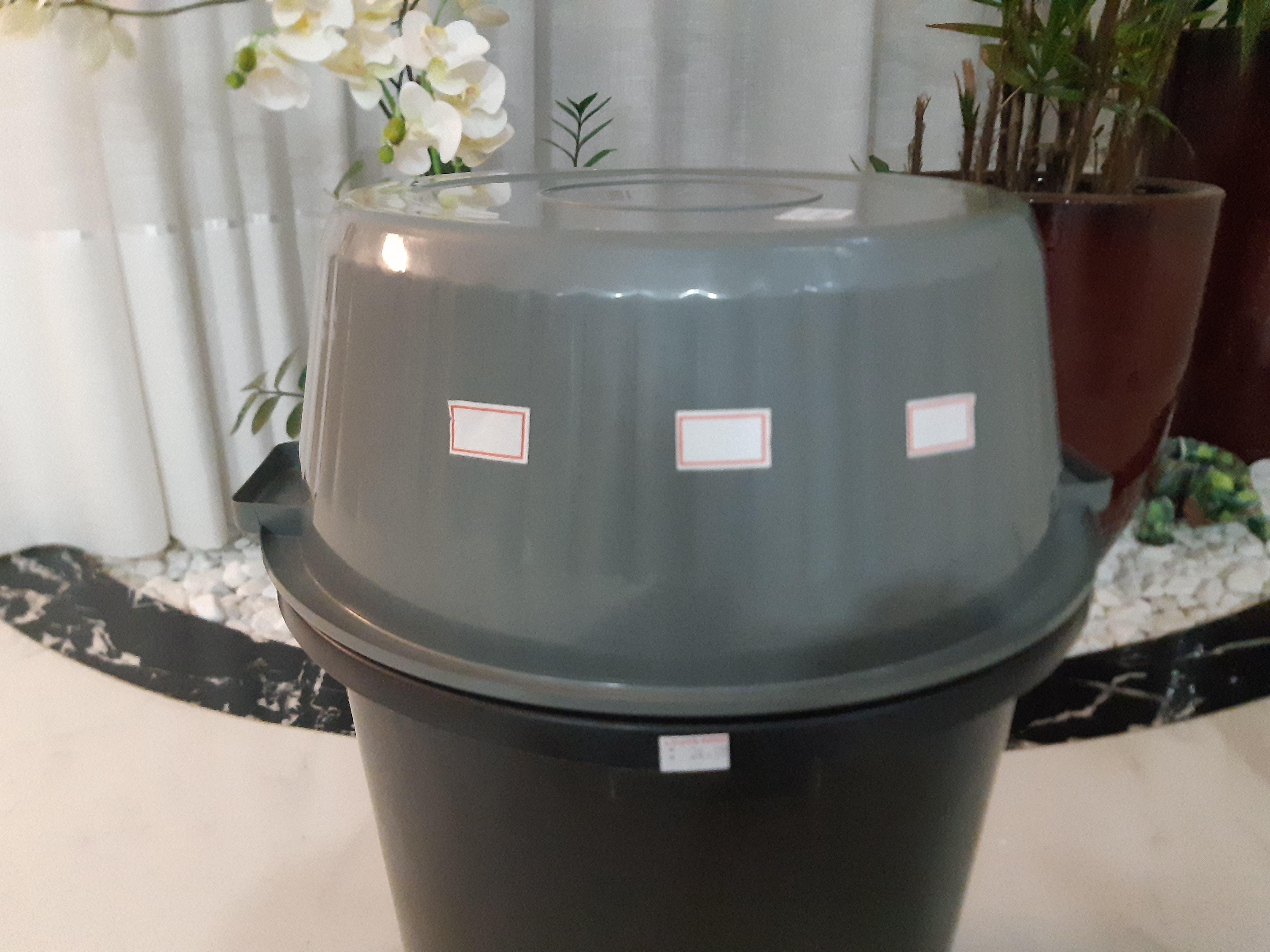 How to Make a Real Size Astromech Droid : 5 Steps (with Pictures ...