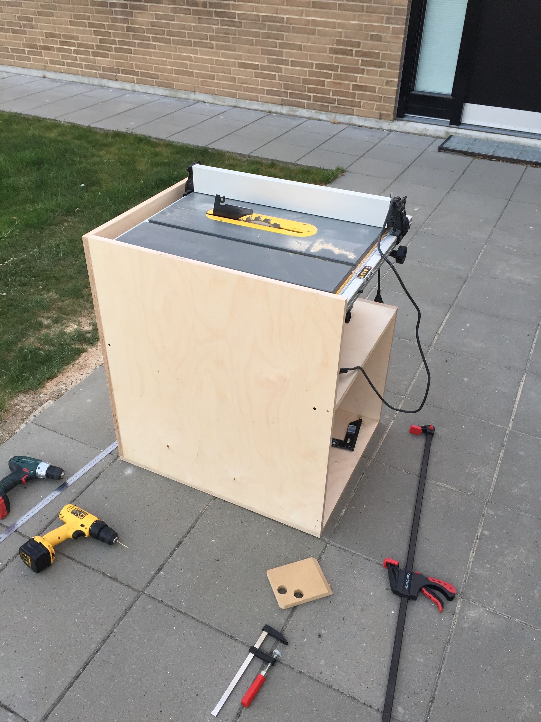 Tablesaw Stand : 7 Steps (with Pictures) - Instructables