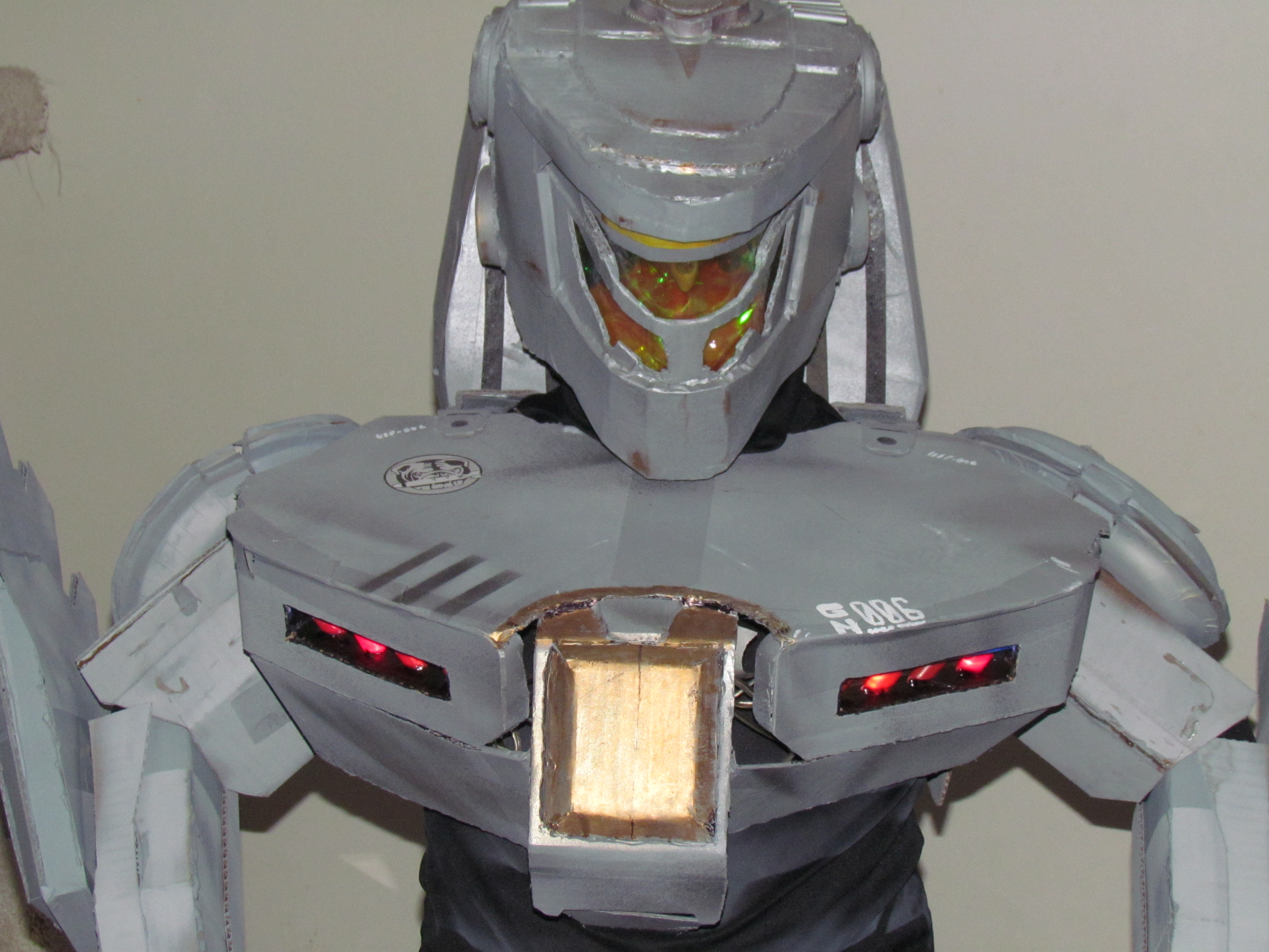 Striker Eureka Pacific Rim Jaeger Costume : 7 Steps (with Pictures ...