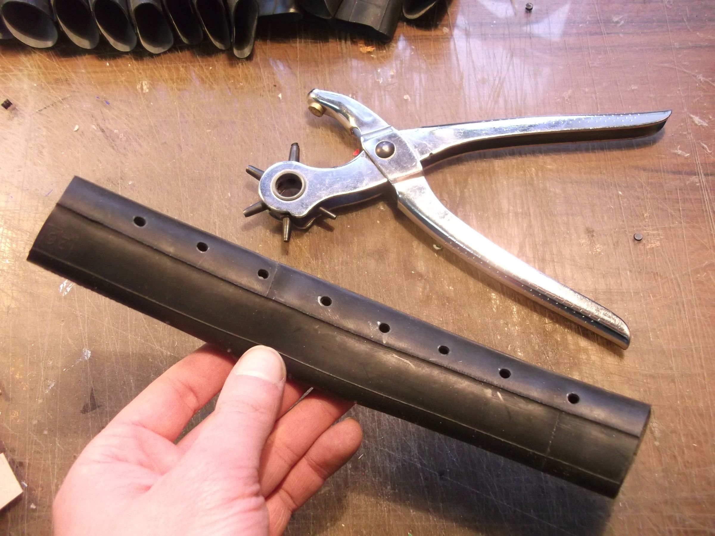 Inner Tubes + Plastic Bags Woven Rug #1 : 14 Steps (with Pictures ...