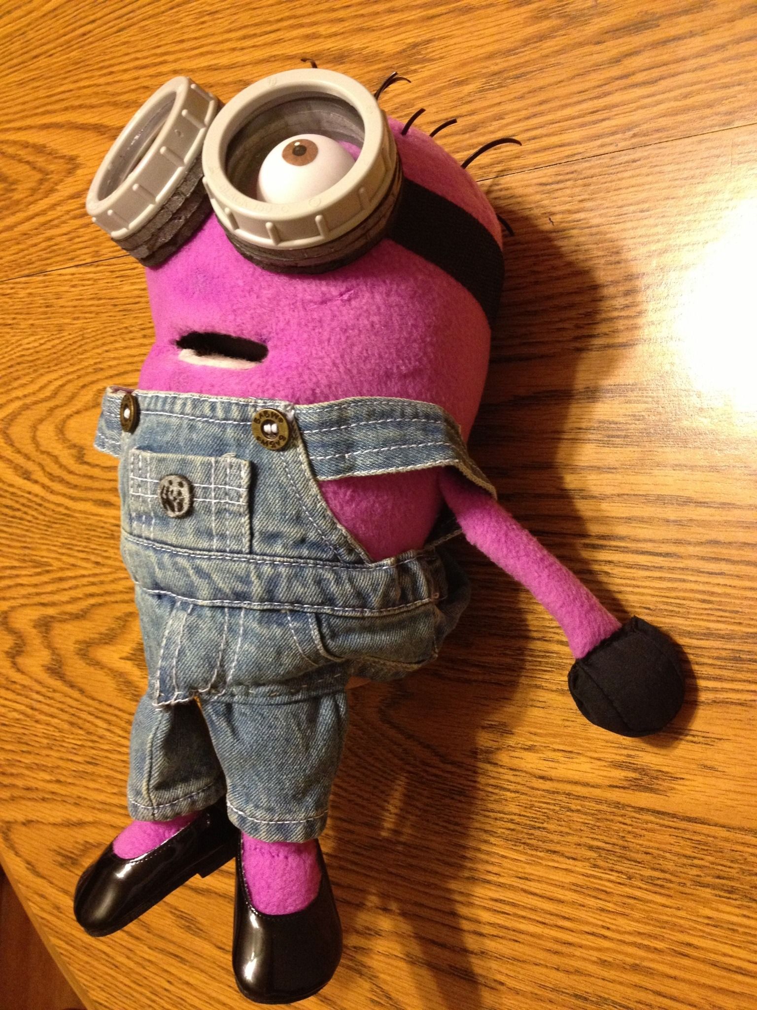 Custom Made Purple Minion Puppet : 14 Steps (with Pictures) - Instructables