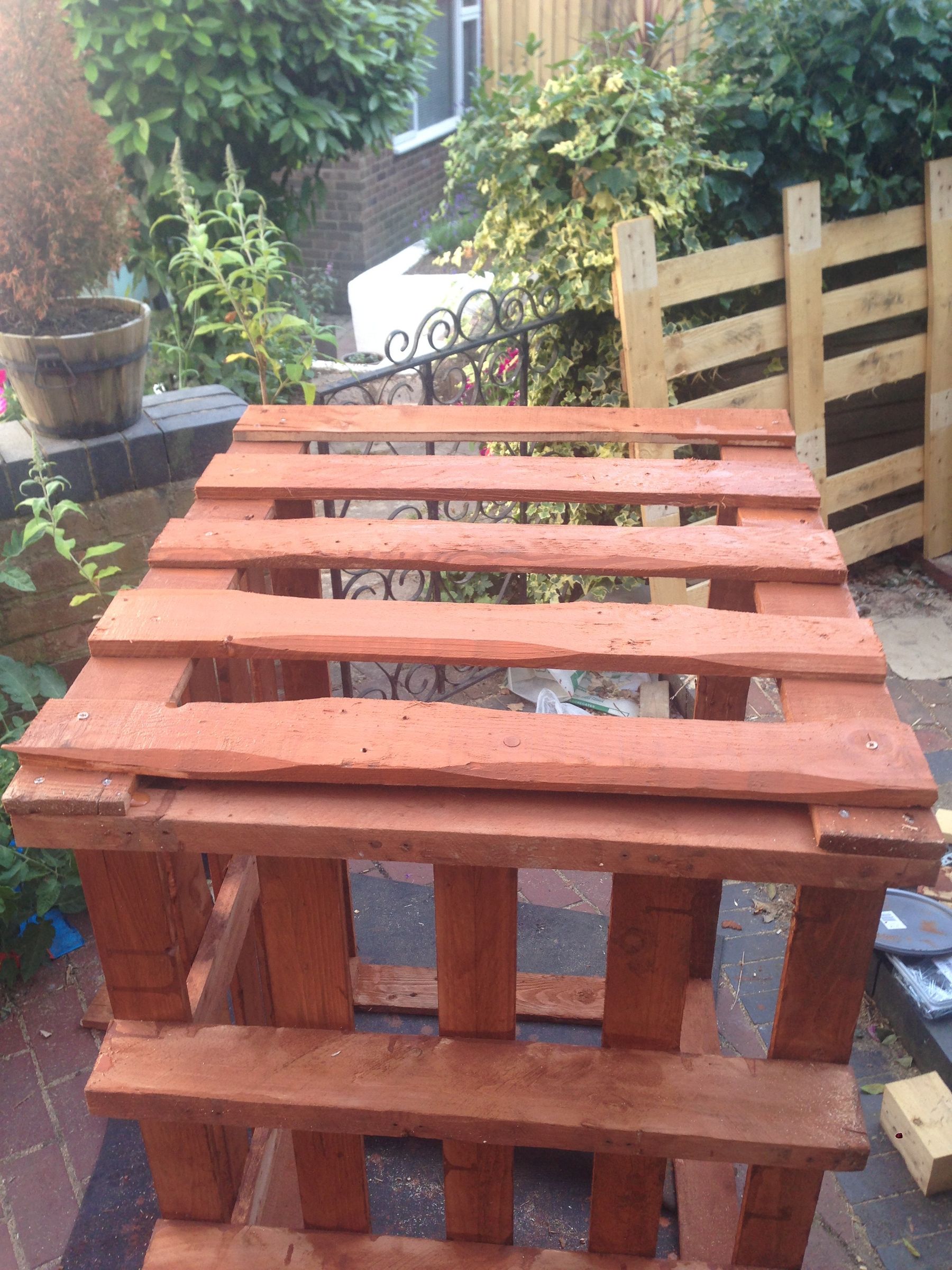 Pallet Woodstore : 7 Steps - Instructables