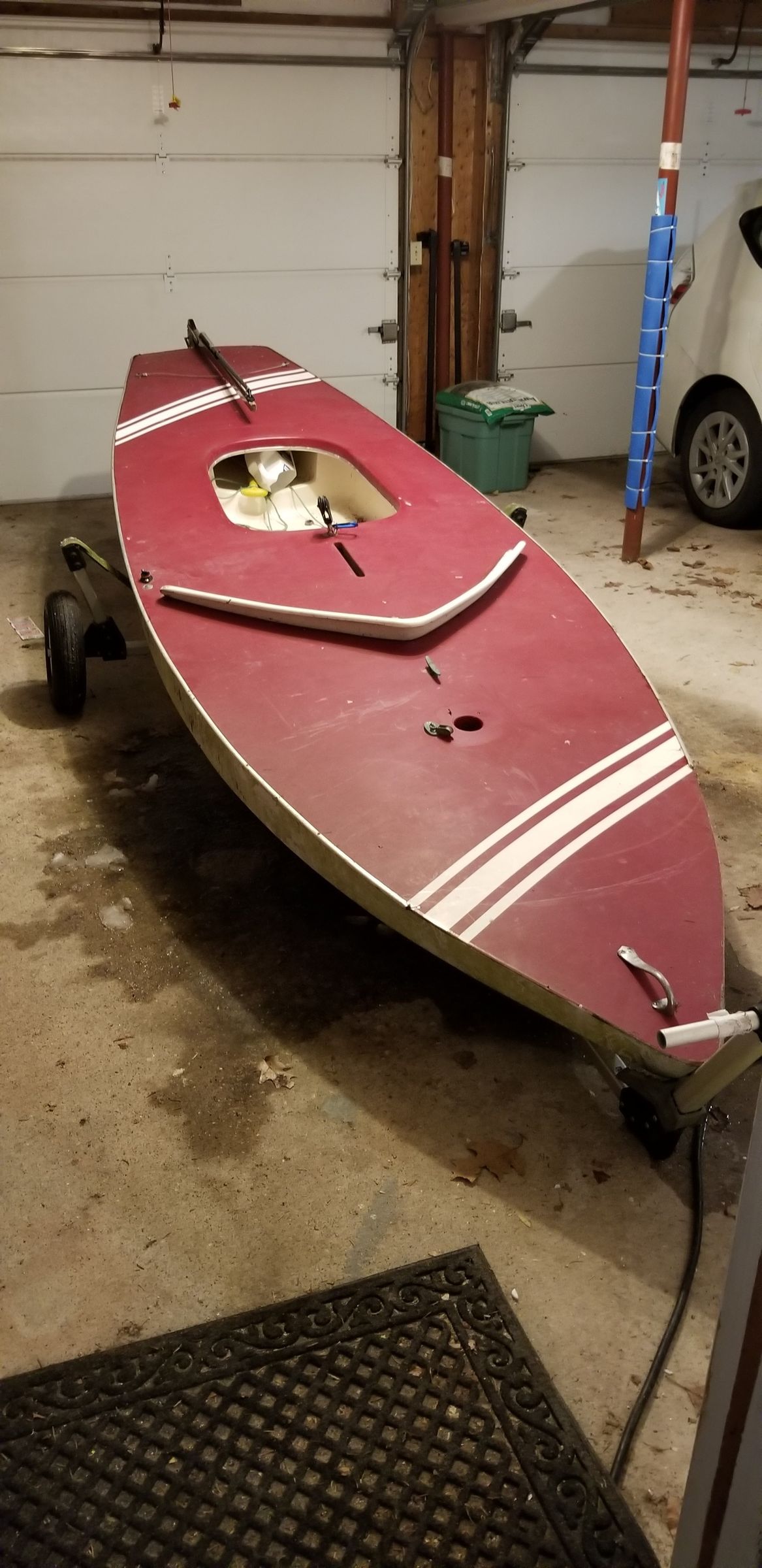 Install an Inspection Port in a Sunfish Sailboat : 10 Steps - Instructables