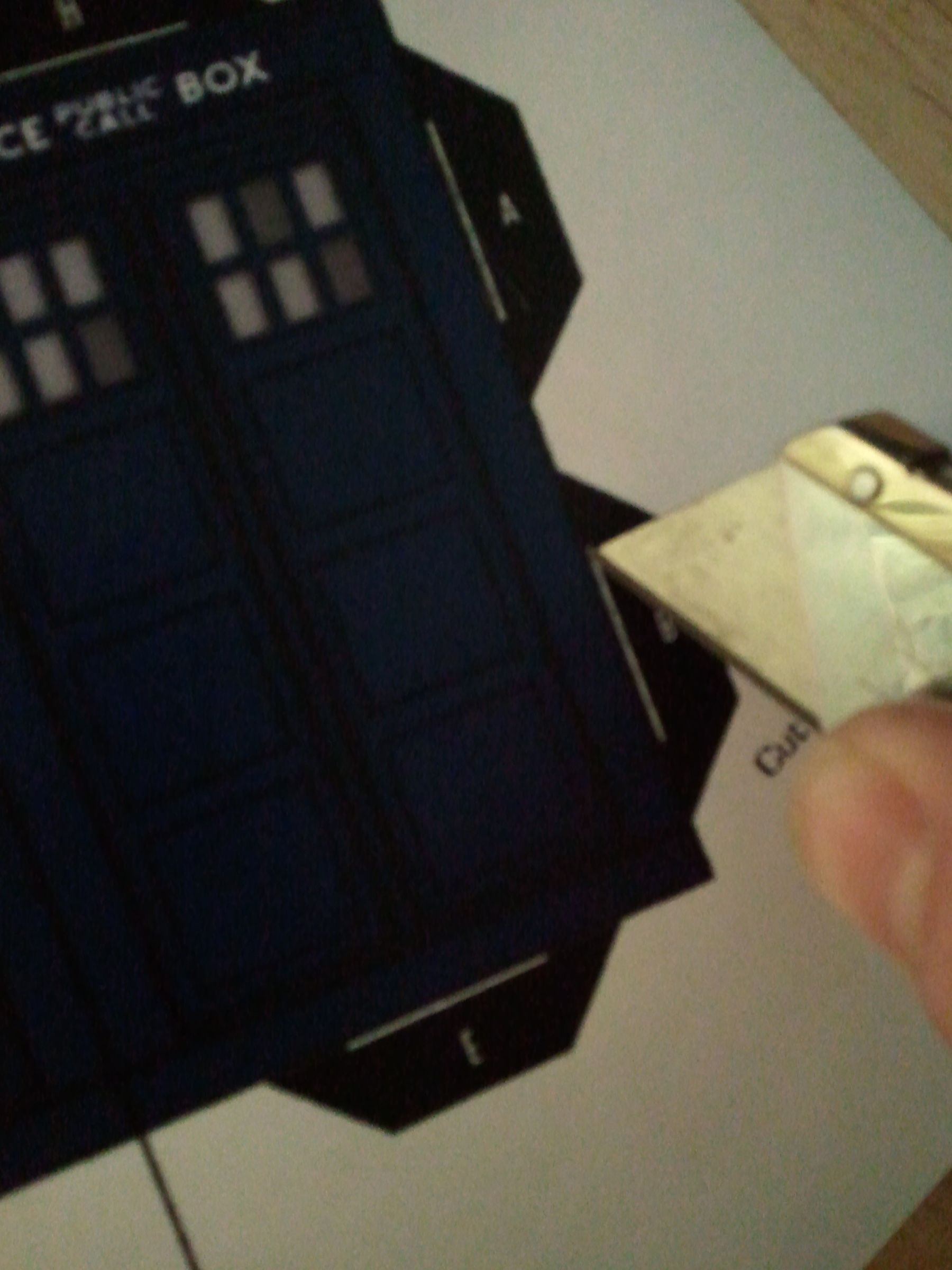 Papercraft TARDIS With Working Light : 10 Steps (with Pictures ...