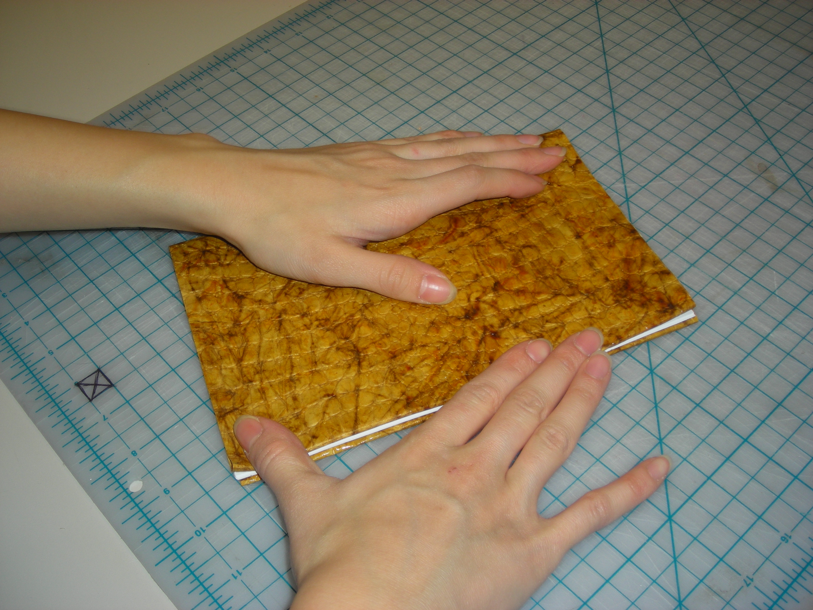 How to Sew a Softcover Pamphlet : 7 Steps (with Pictures) - Instructables