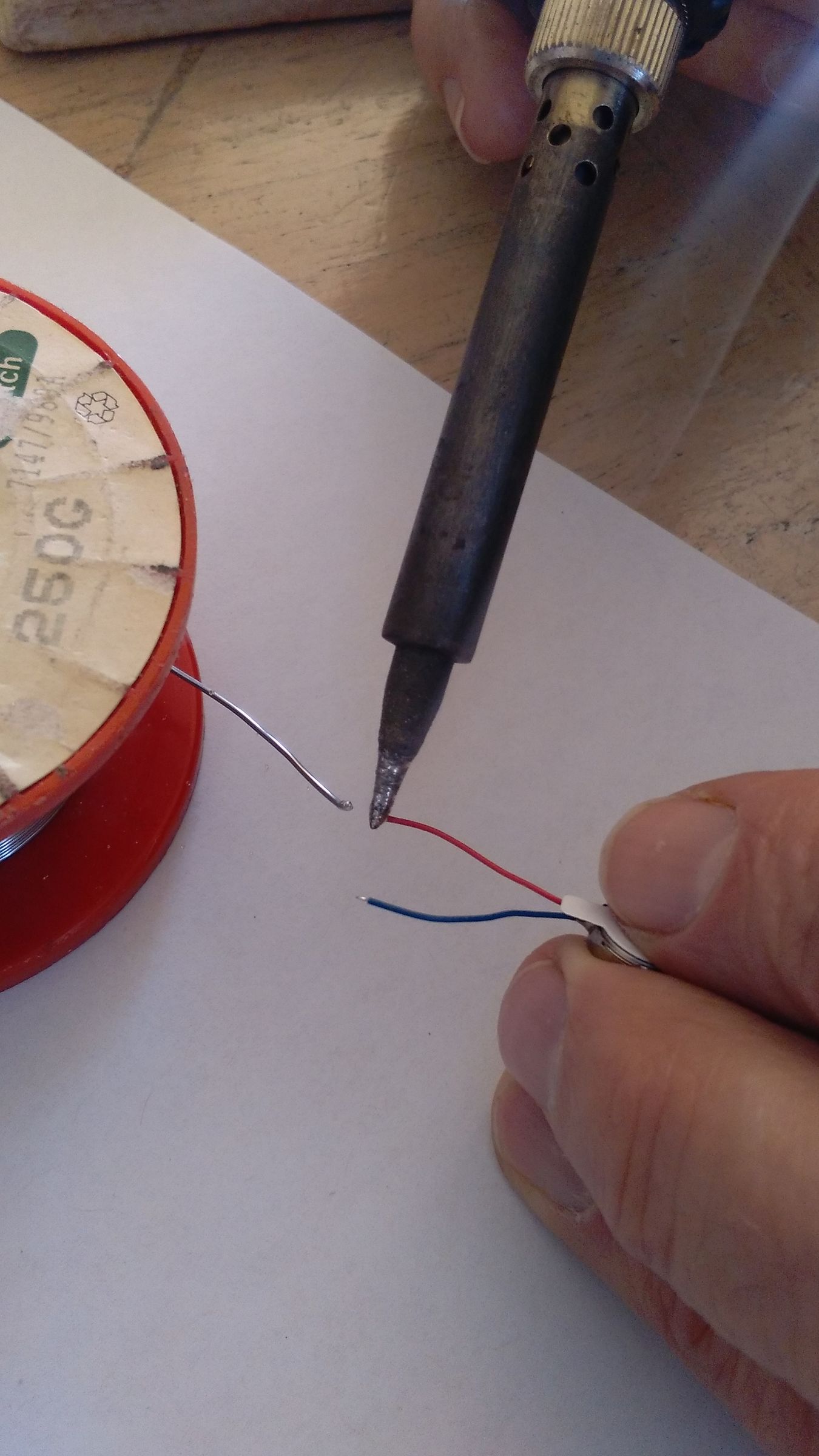 Light Sensing Bristlebot : 10 Steps (with Pictures) - Instructables