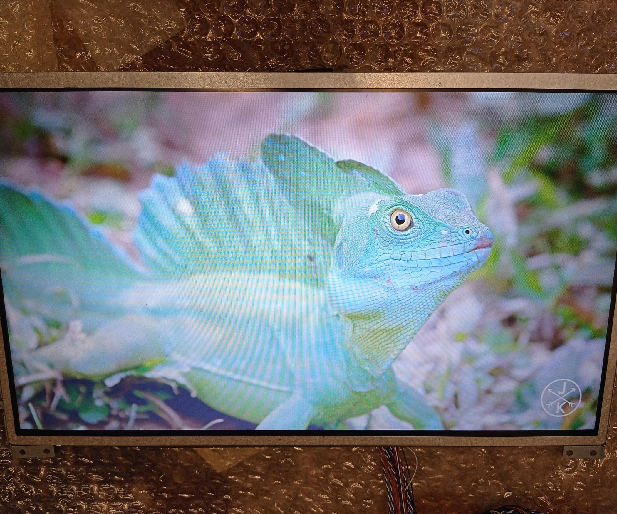 REUSE ANY OLD LCD SCREEN BY UNIVERSAL CONTROLLER BOARD MT6820 : 3 Steps ...
