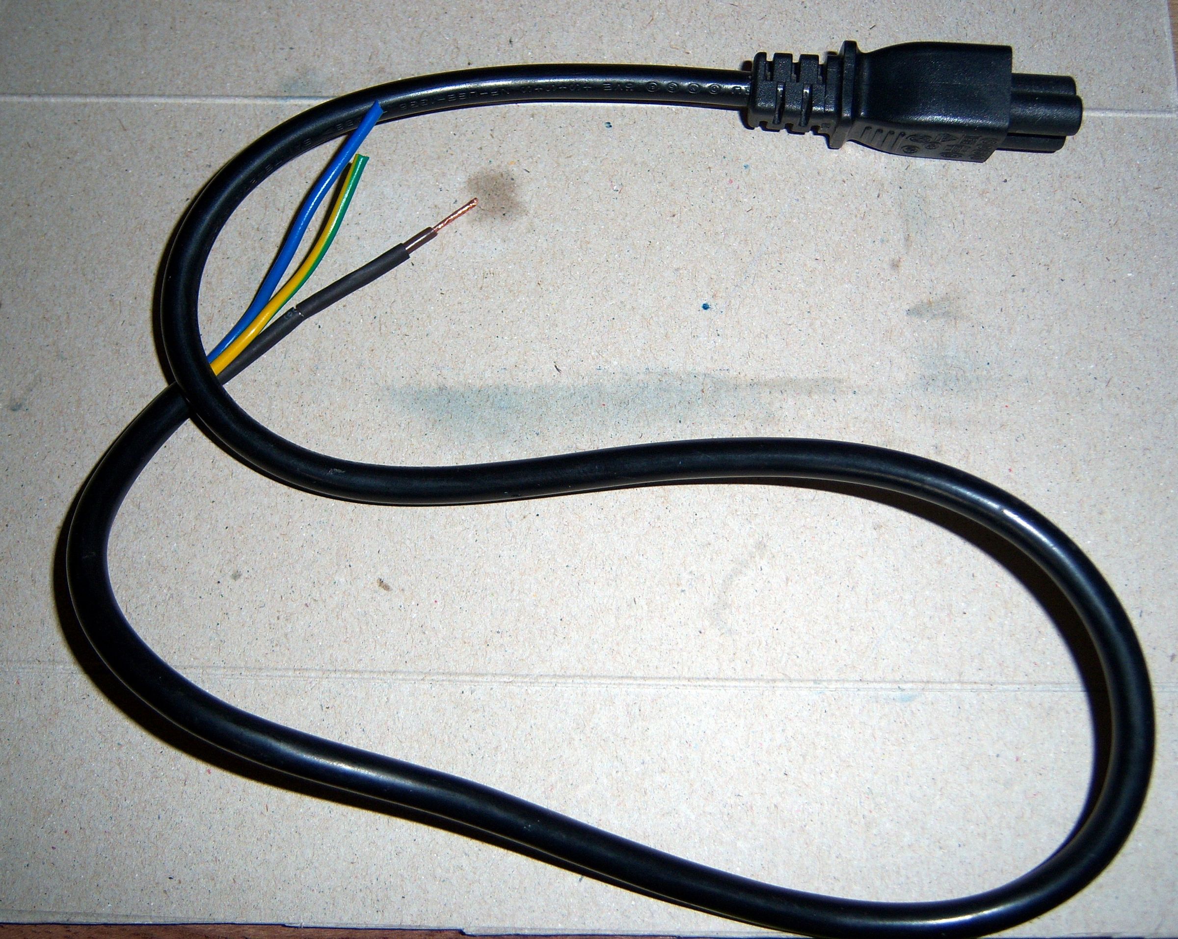 In-line Laptop Surge Protector With an Outlet : 6 Steps (with Pictures ...