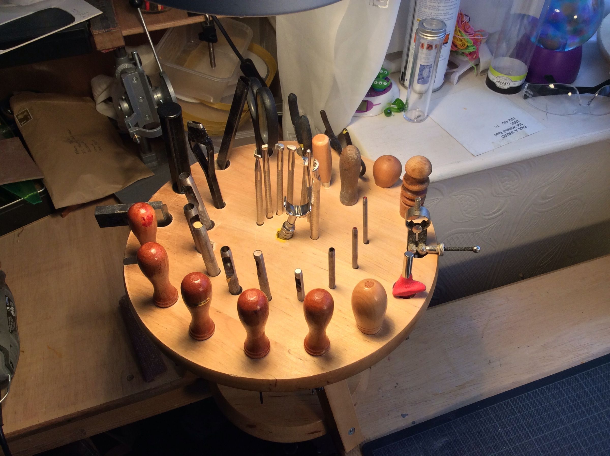 Leatherworkers Tool Carousel : 10 Steps (with Pictures) - Instructables