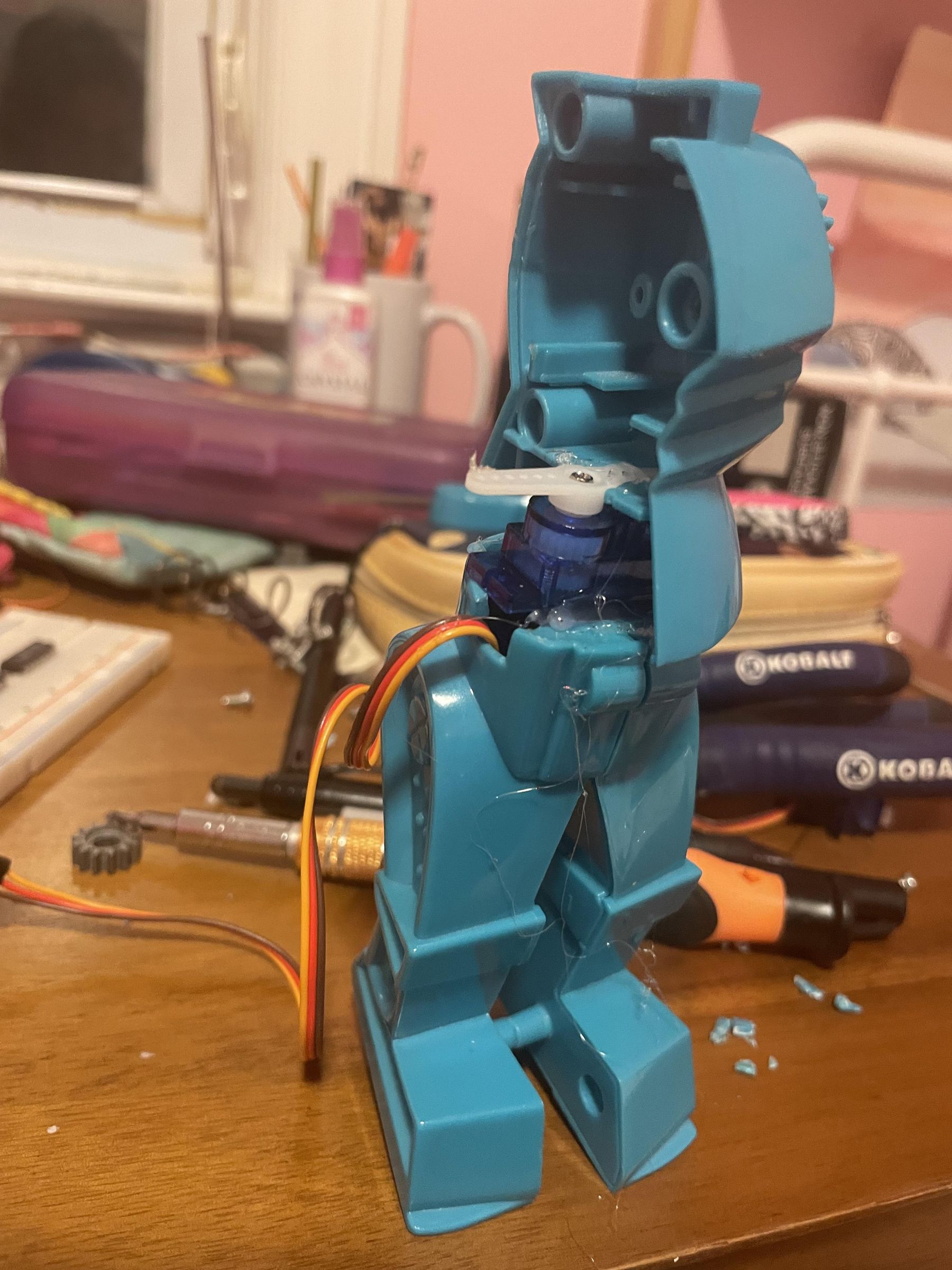 Rock 'Em Sock 'Em Revamped: Motion-Controlled Servo Bots : 7 Steps (with Pictures) - Instructables