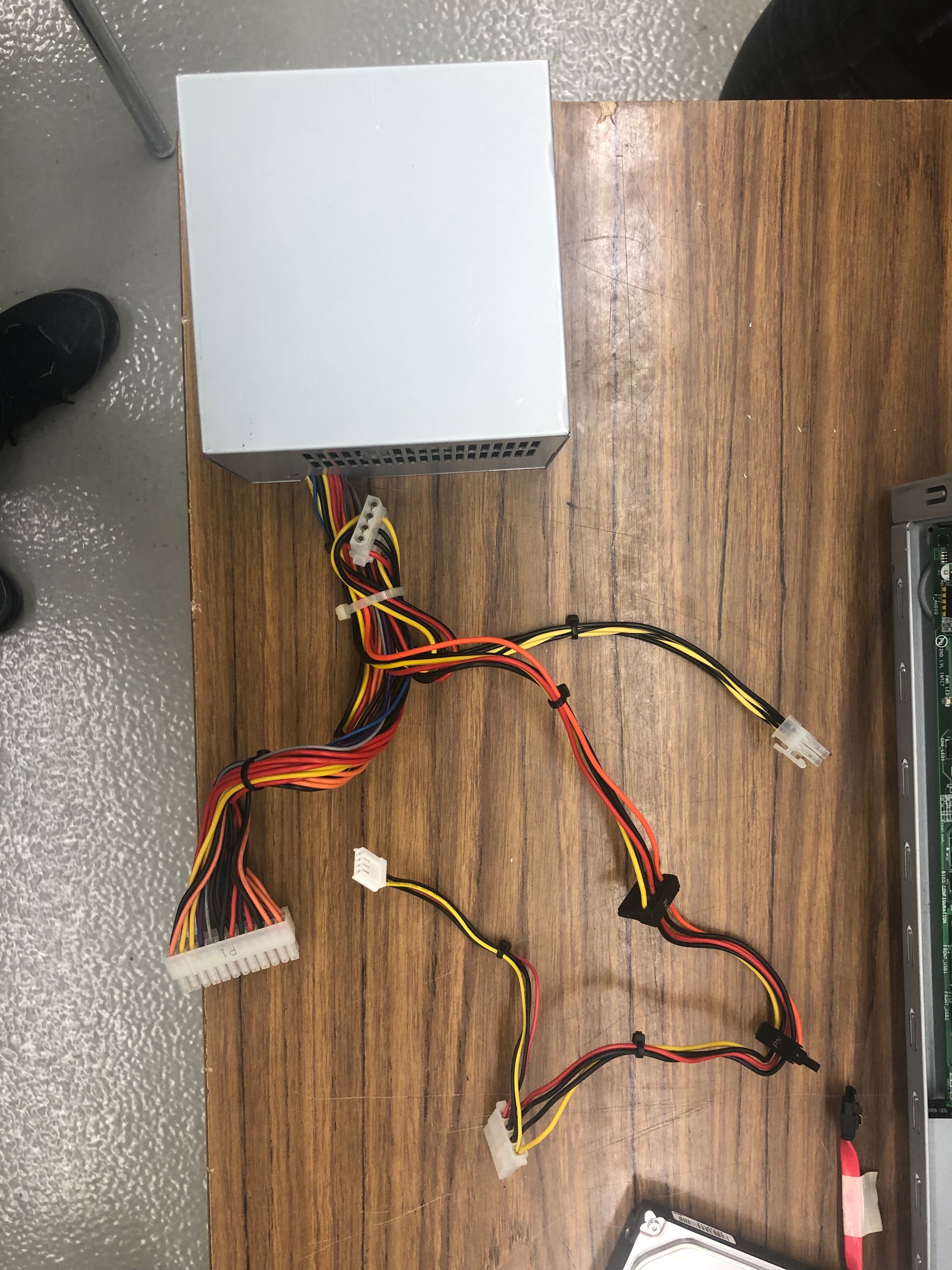 How to Disassemble a Computer With Easy Steps and Pictures : 13 Steps ...