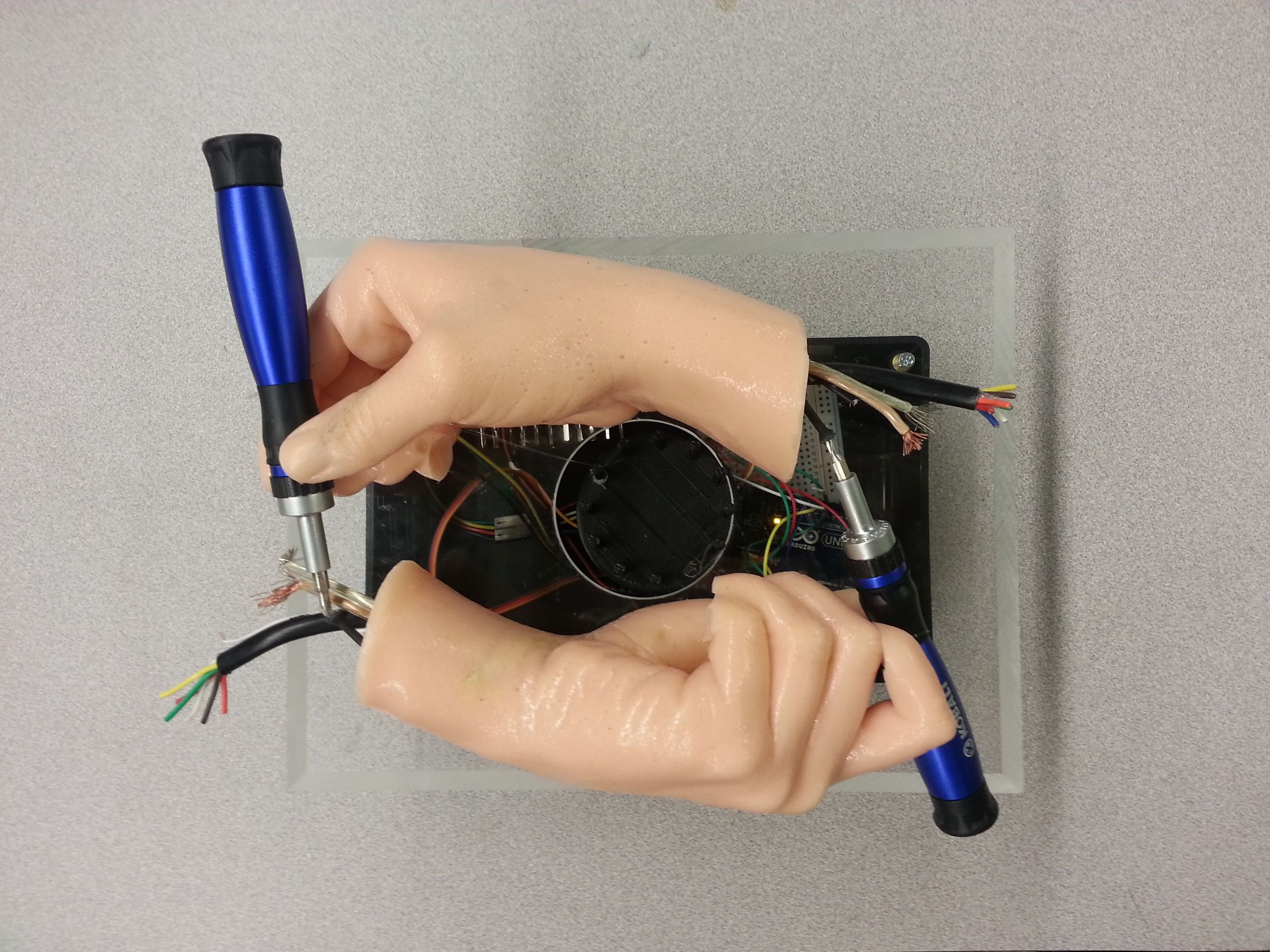 Tina Piracci's 'Making Hands' - Instructables