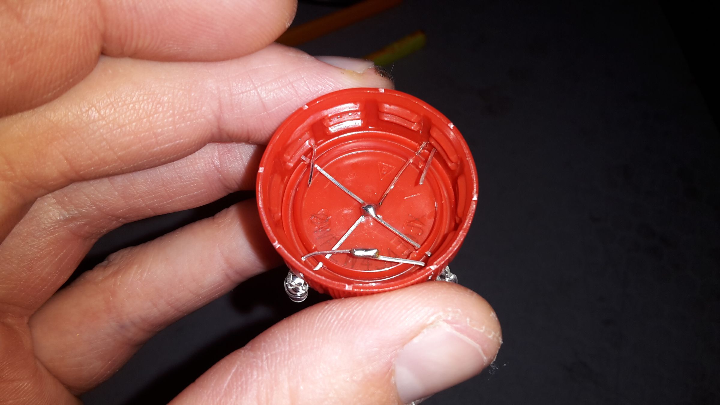 Bottle Cap LED Lights. : 6 Steps (with Pictures) - Instructables