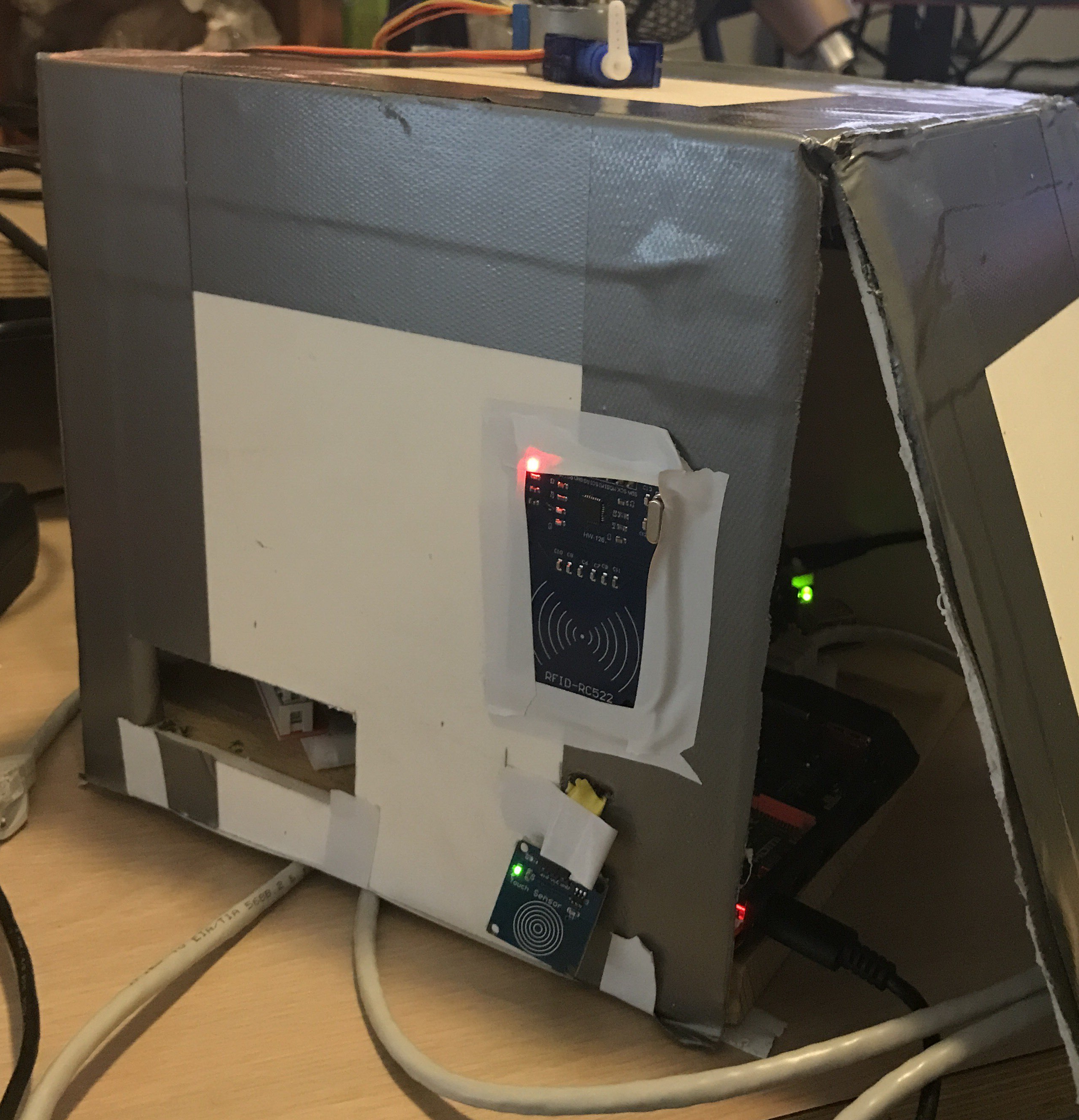 "Dr. Pablo" Smart Medication Dispenser : 11 Steps - Instructables