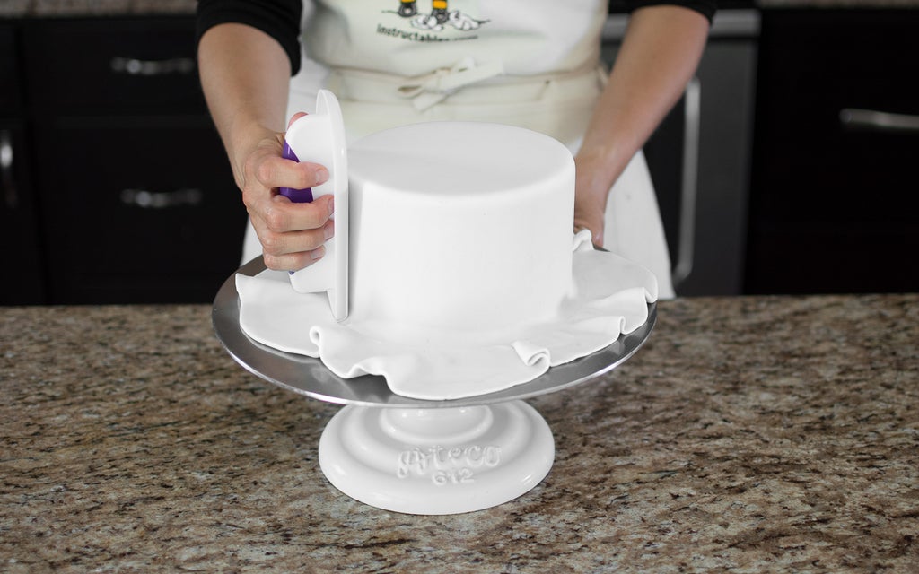 How To Cover A Cake With Fondant 3 Steps With Pictures Instructables