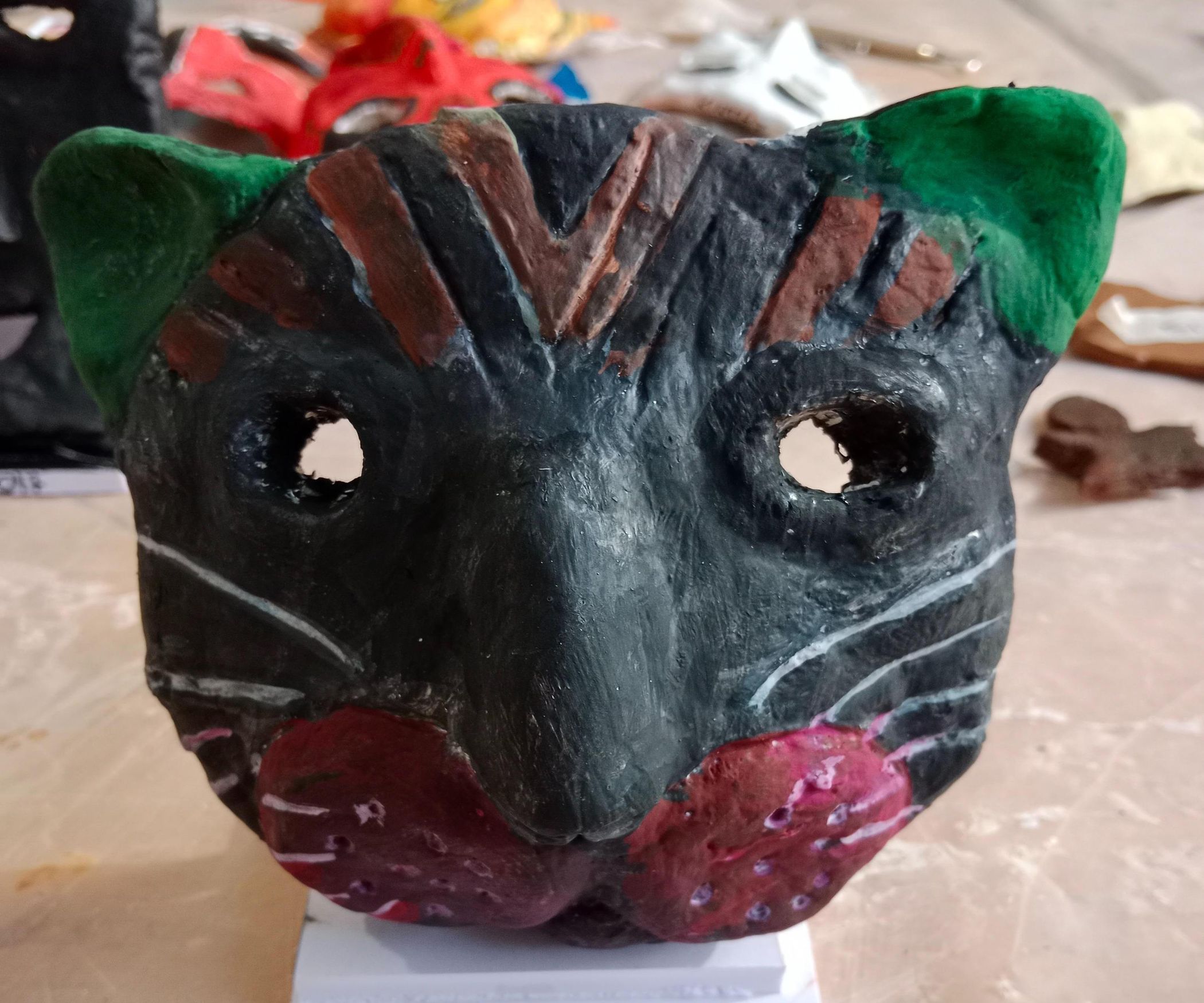 Masks of Cat by Paper Mache. : 5 Steps - Instructables