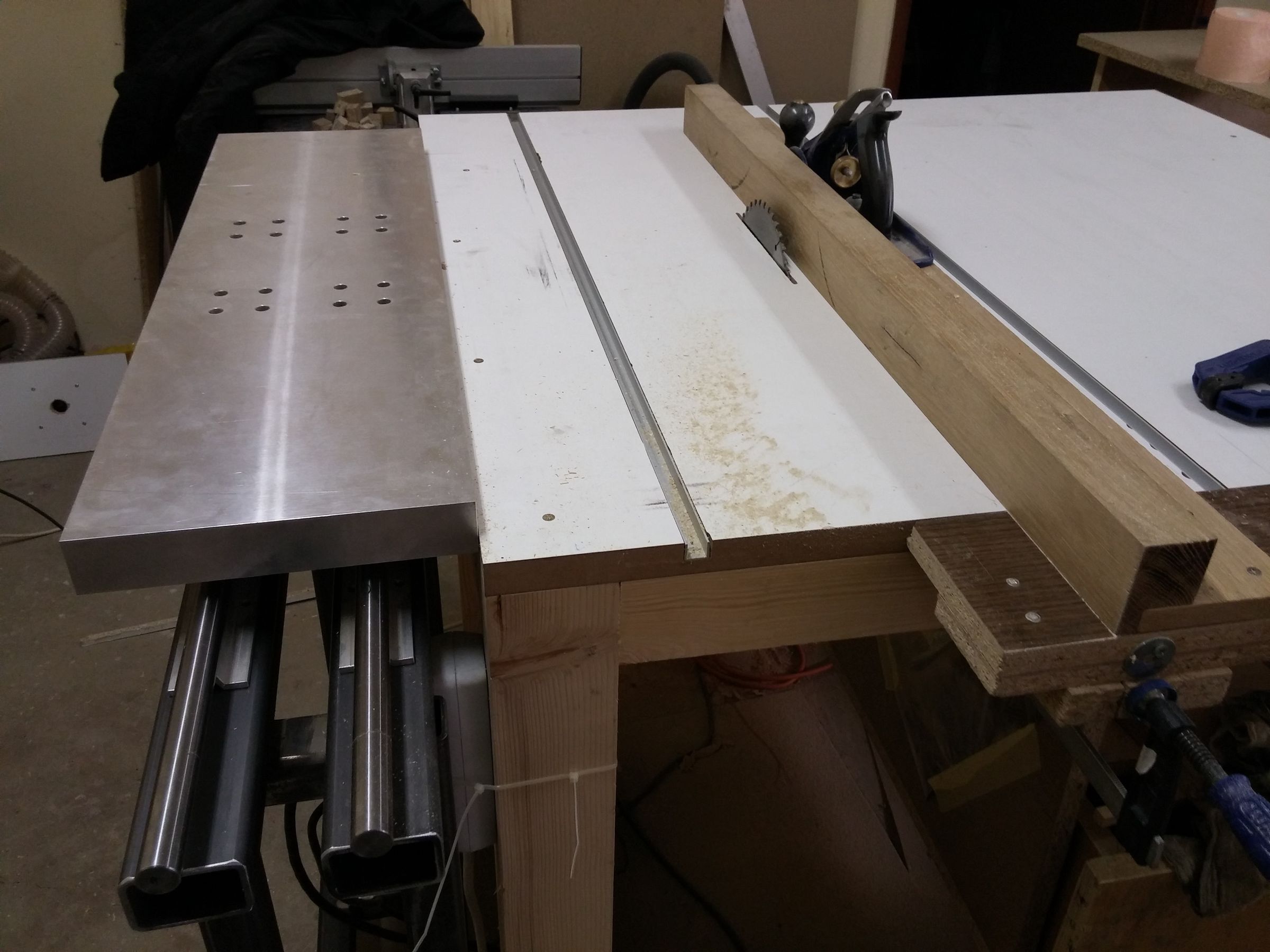 Aluminium Sliding Carriage : 8 Steps (with Pictures) - Instructables