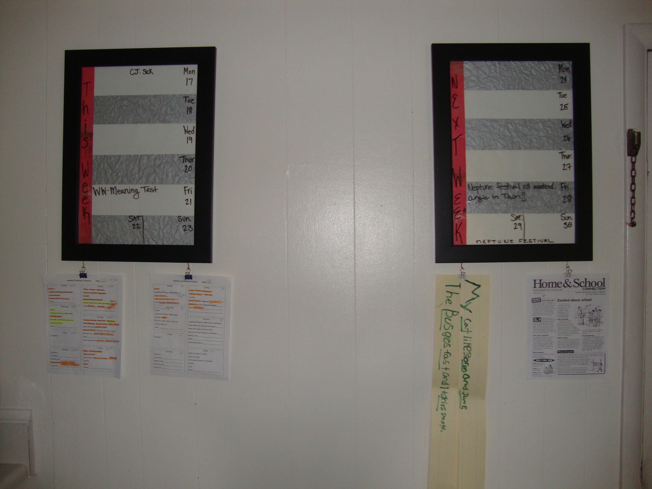 This Week & Next Week Dry Erase "frames" : 3 Steps - Instructables