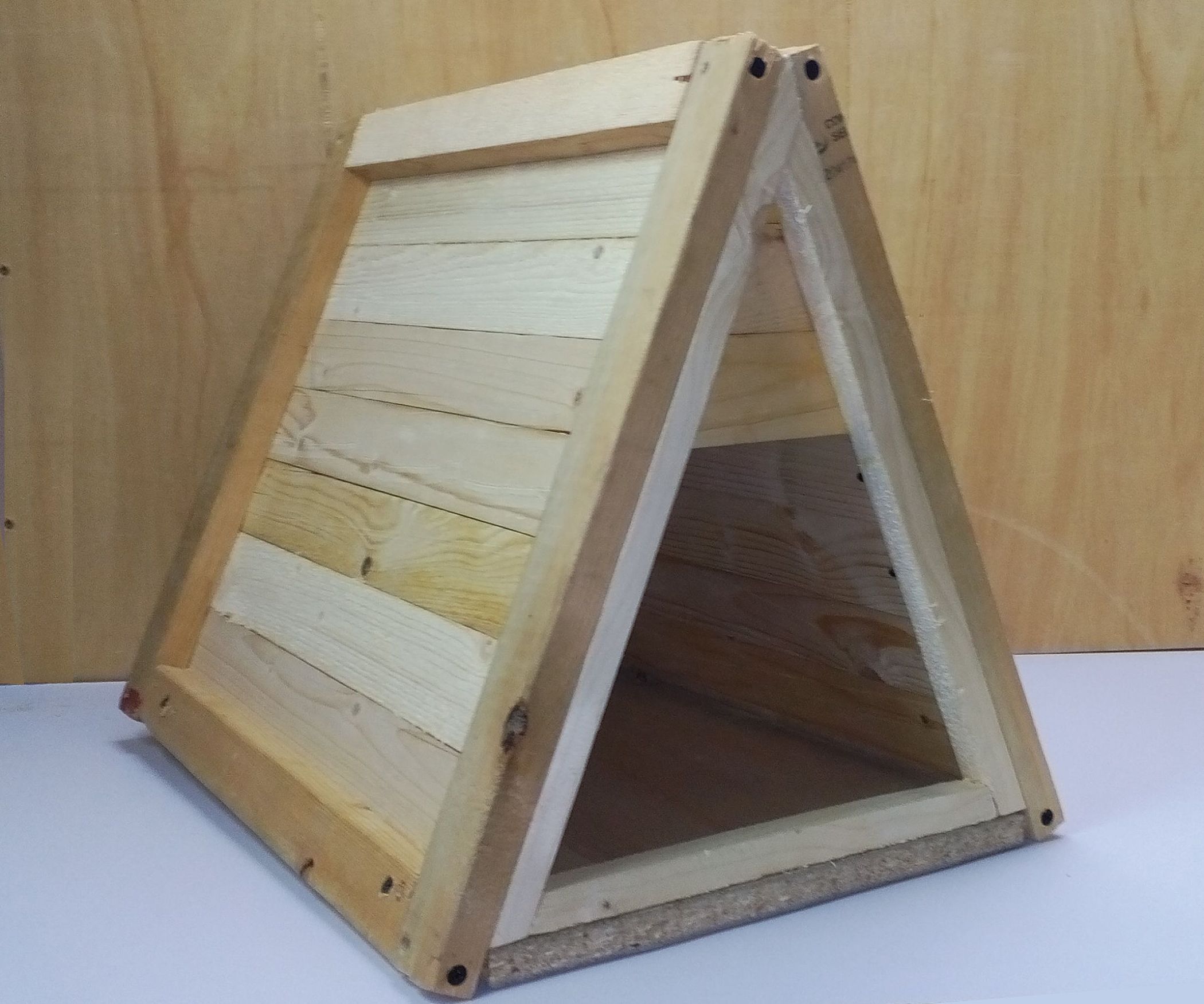 Triangle Wooden Pet House : 7 Steps (with Pictures) - Instructables