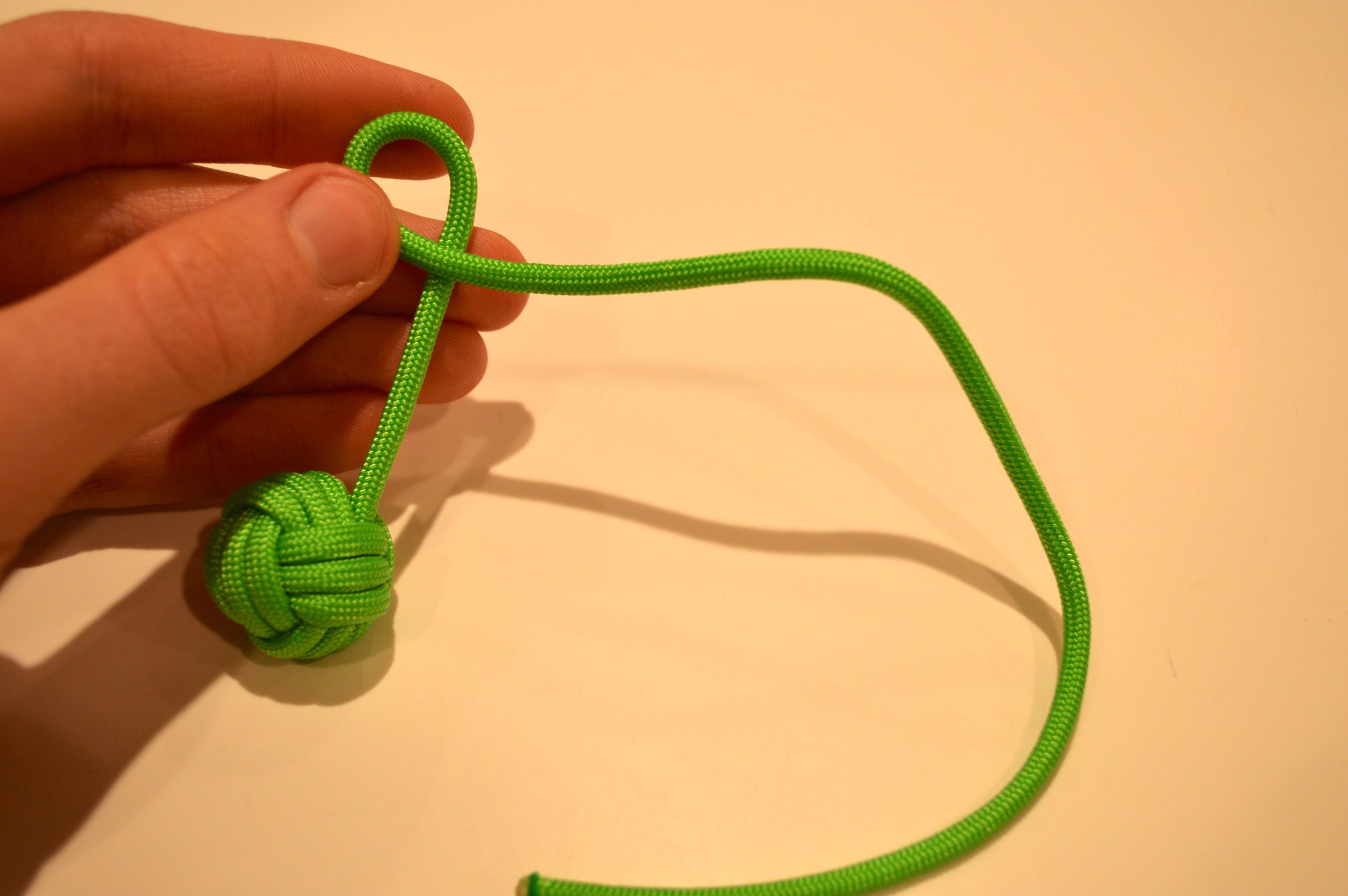Paracord Monkey's Fist : 9 Steps - Instructables