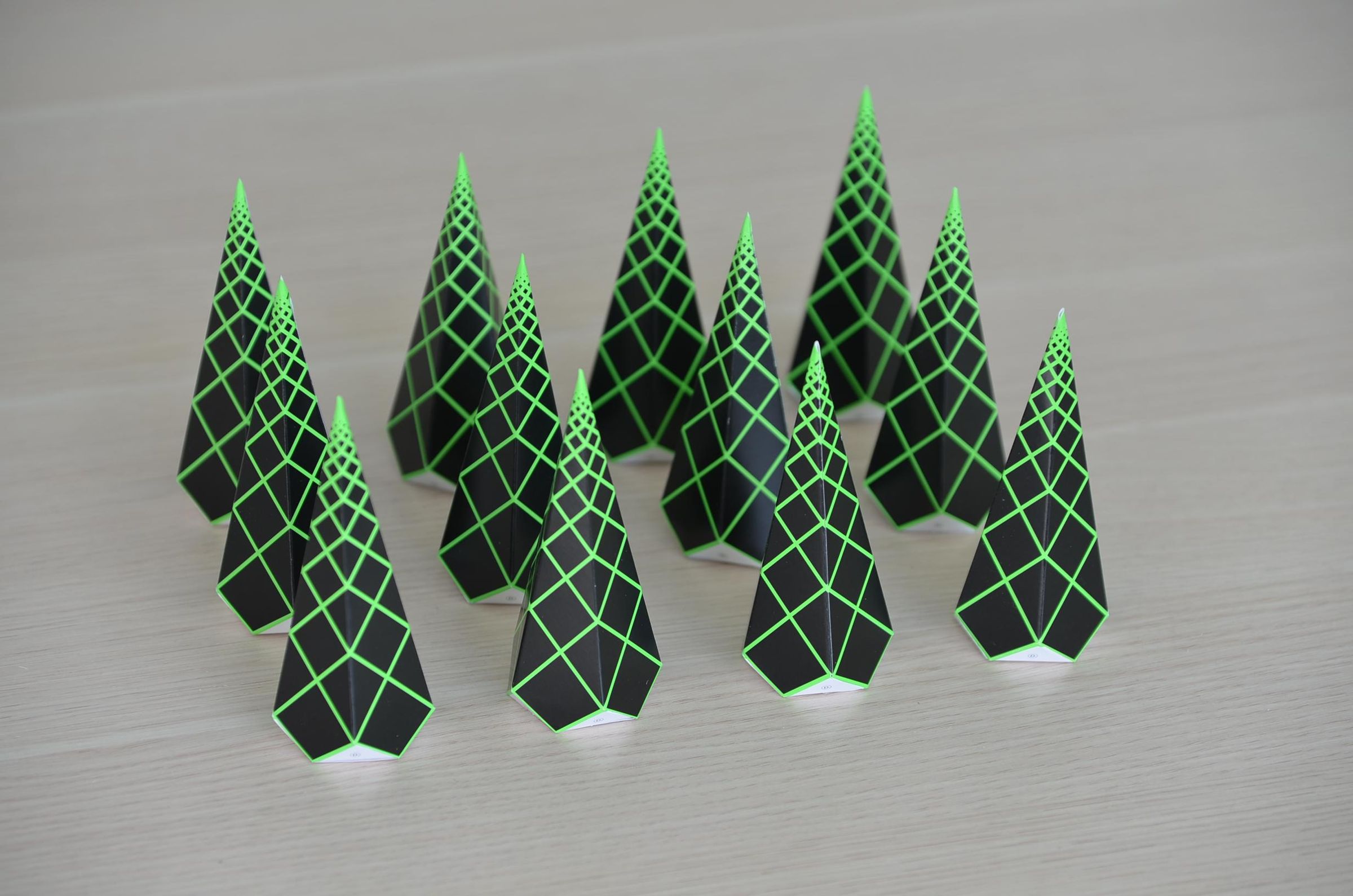 Black Star – Paper Polyhedron : 3 Steps (with Pictures) - Instructables