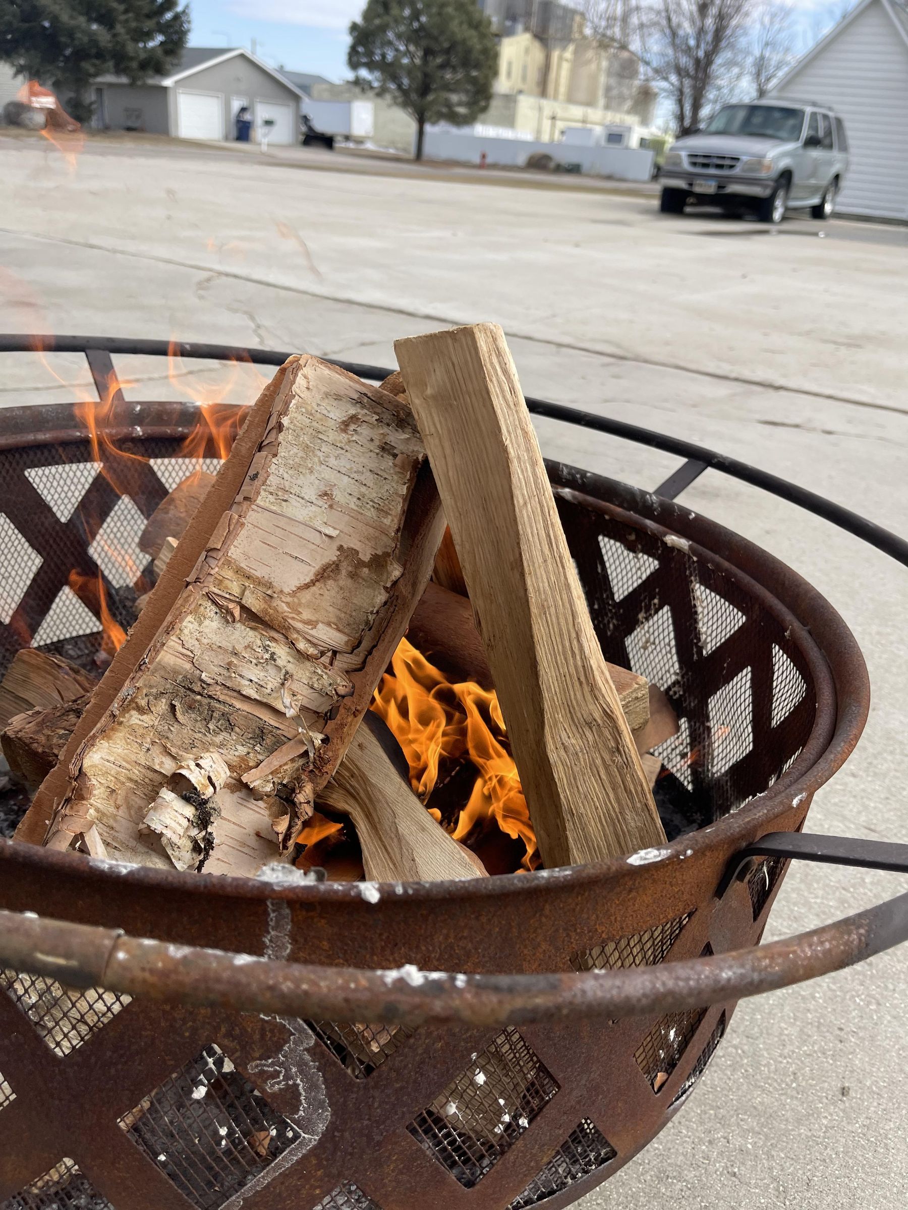 How to Build a Camp Fire : 4 Steps - Instructables