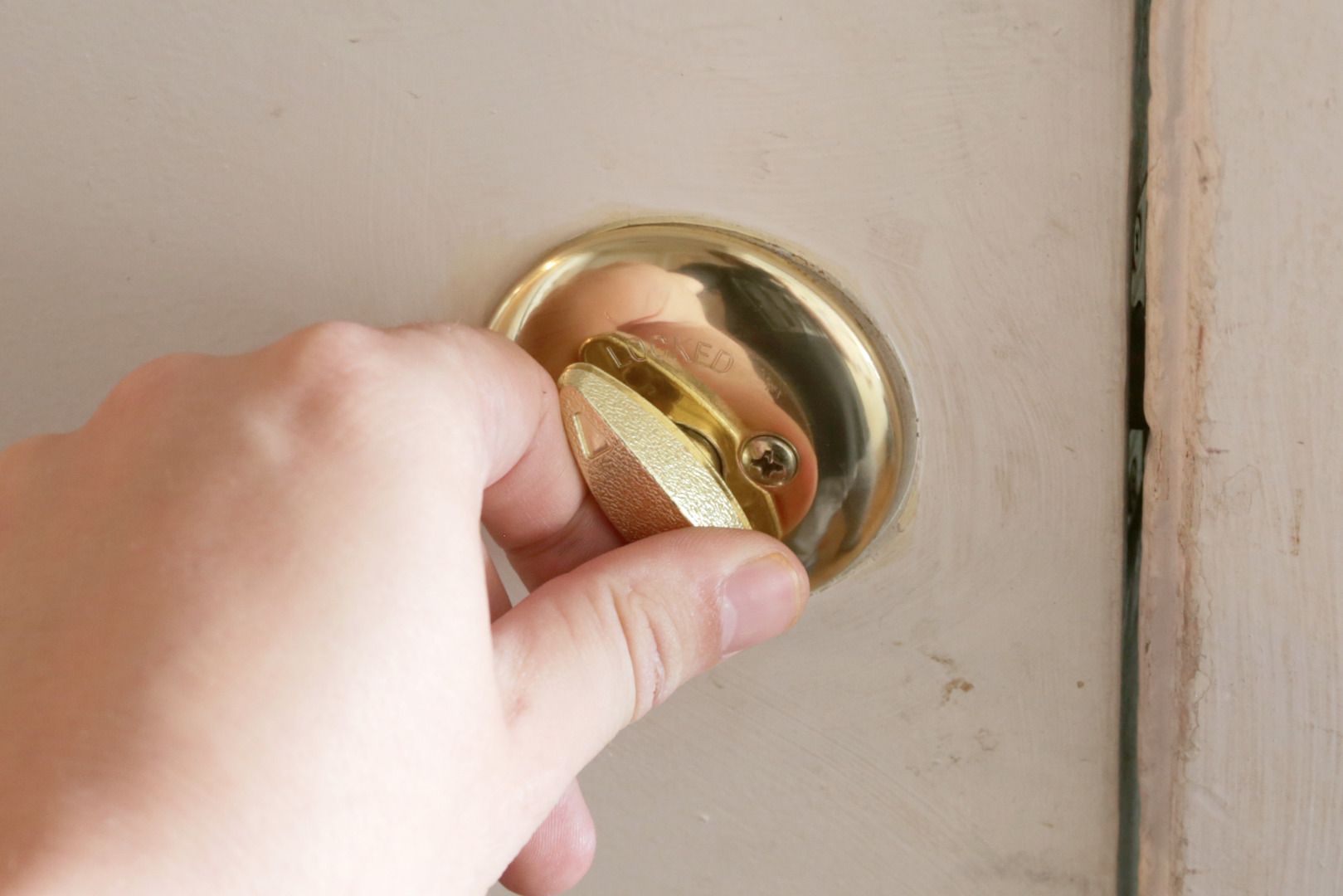 How to Change a Lock : 6 Steps (with Pictures) - Instructables
