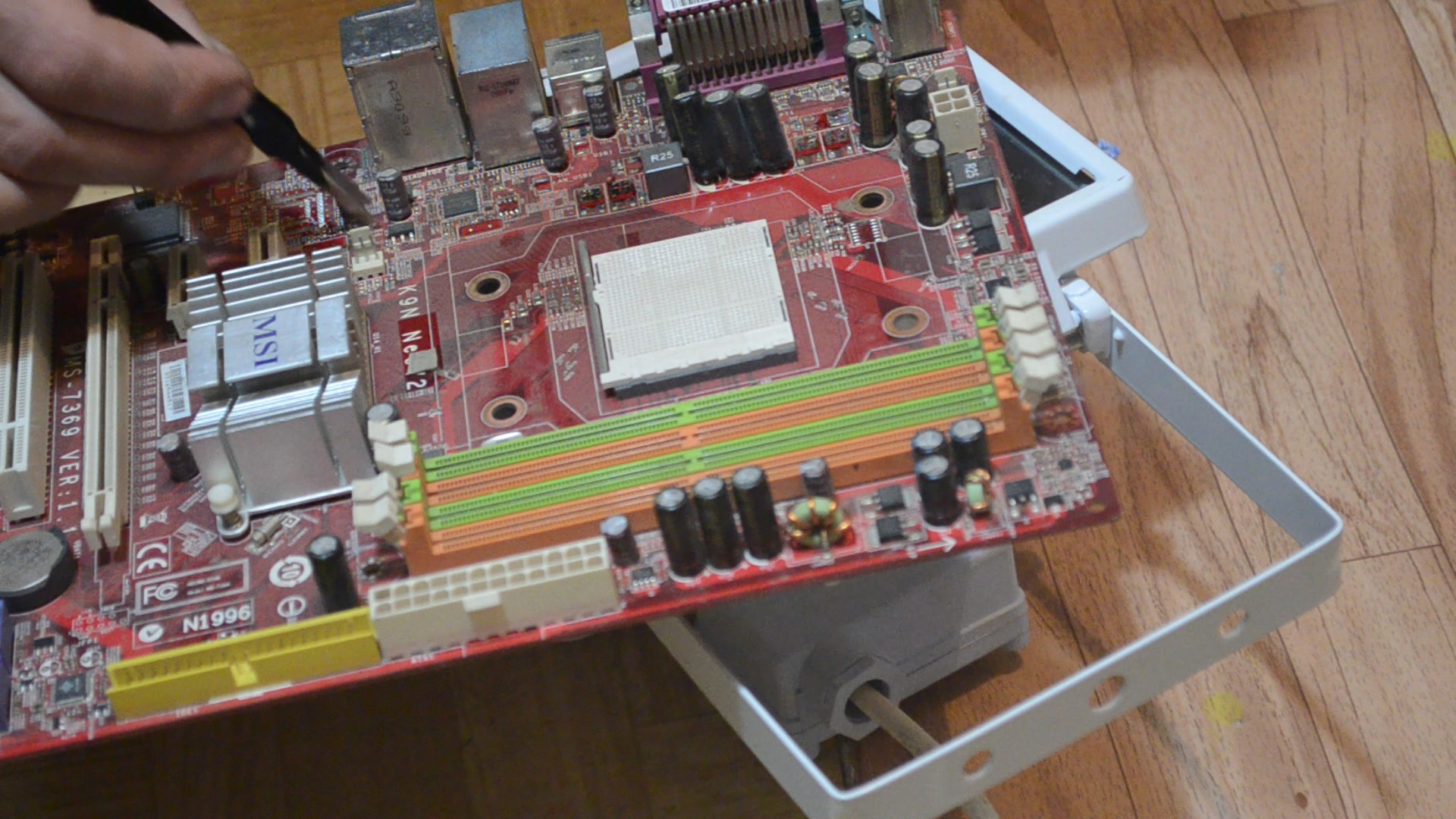 How to Fast Disassembly PCB's : 4 Steps - Instructables