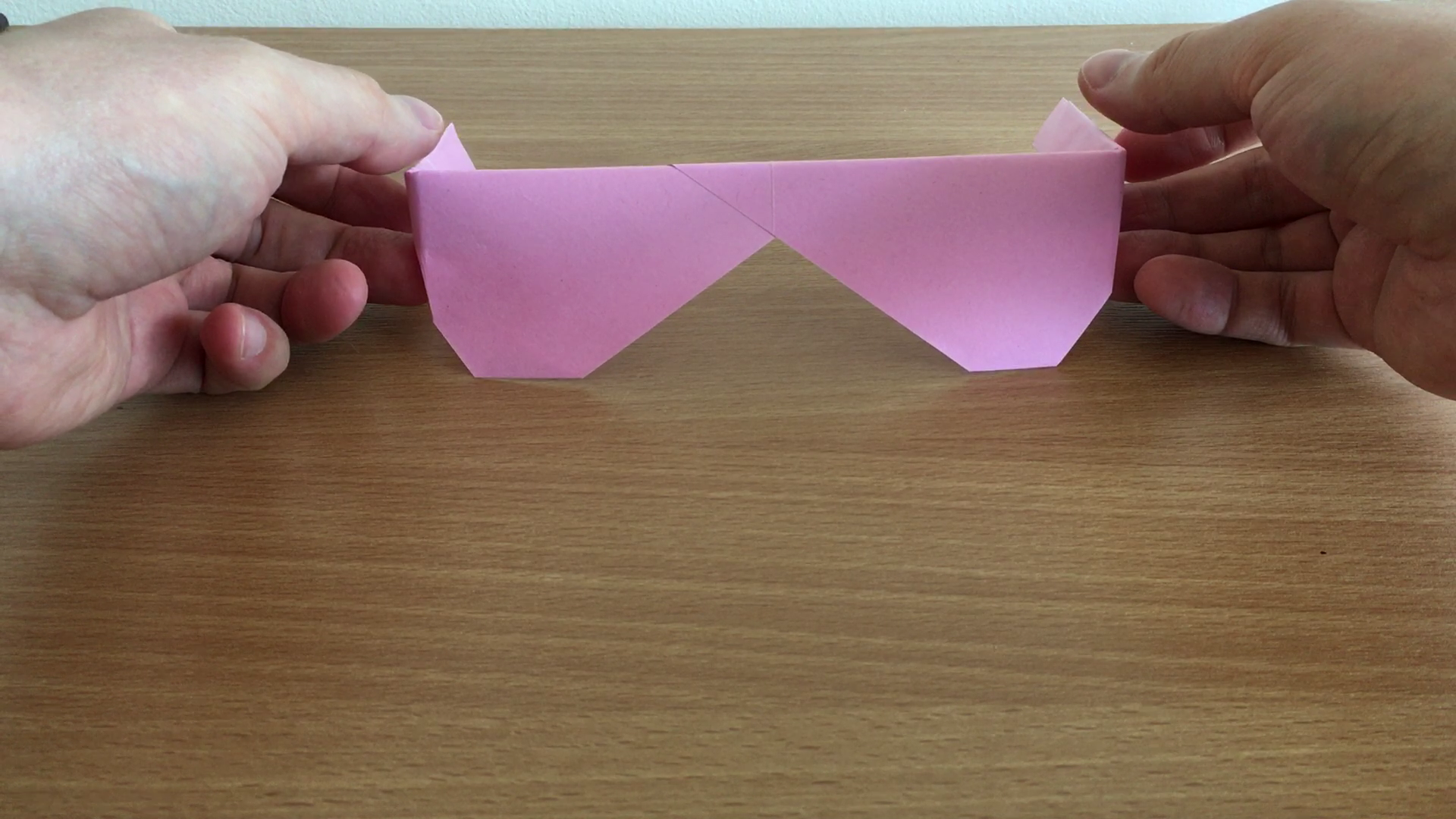 How to Make Traditional Origami Sunglasses : 10 Steps - Instructables