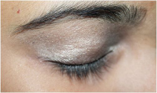 Red and Blue Eye Makeup: Step by Step Tutorial : 5 Steps - Instructables