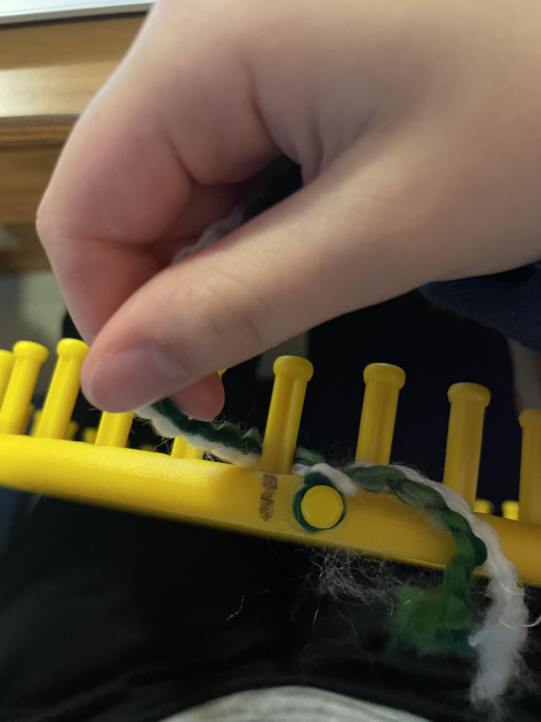 How to Make a Hat Using a Knitting Loom : 13 Steps - Instructables