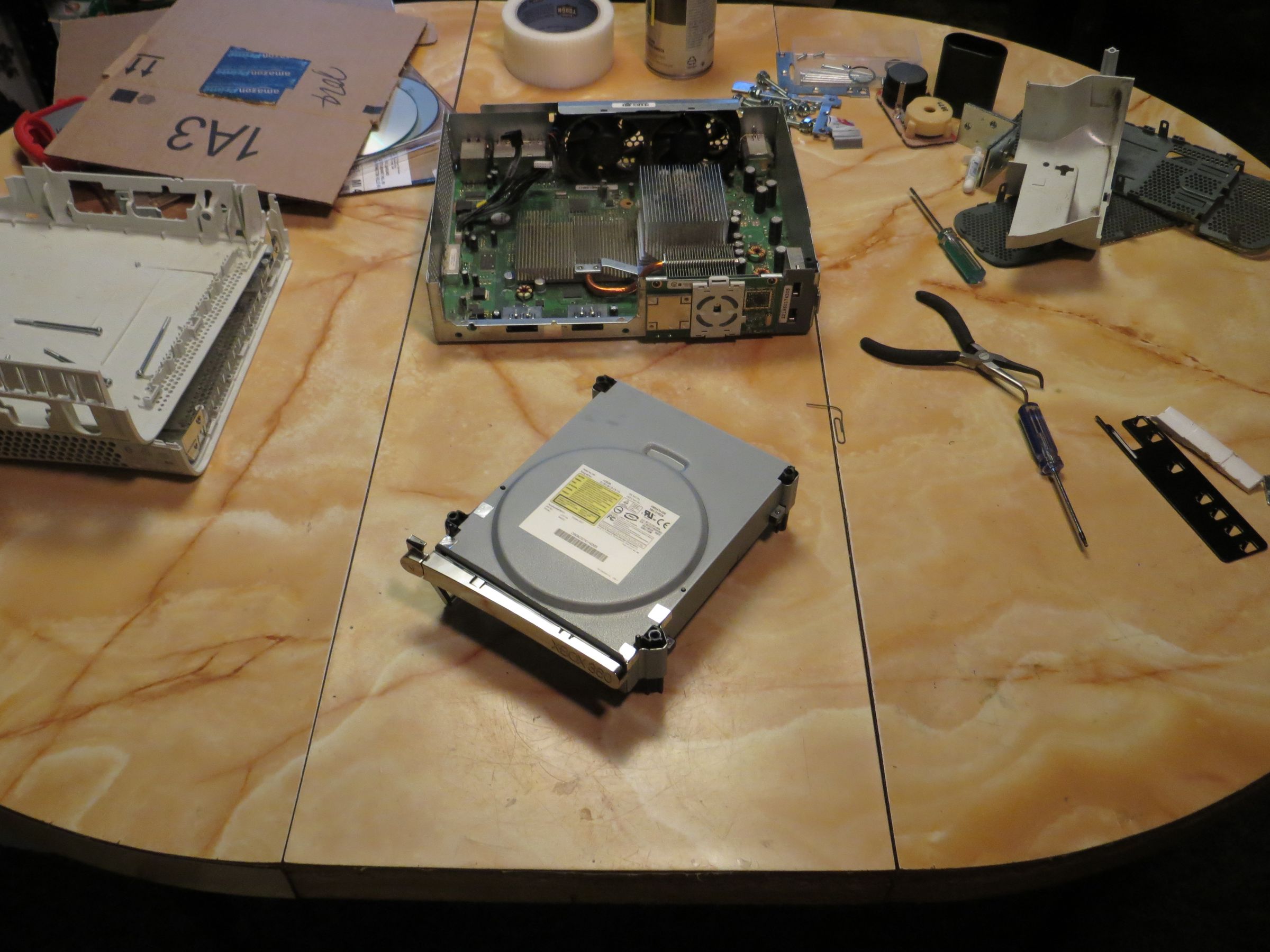 How to Fix a Stuck Xbox 360 (or PC) Disc Tray : 7 Steps - Instructables
