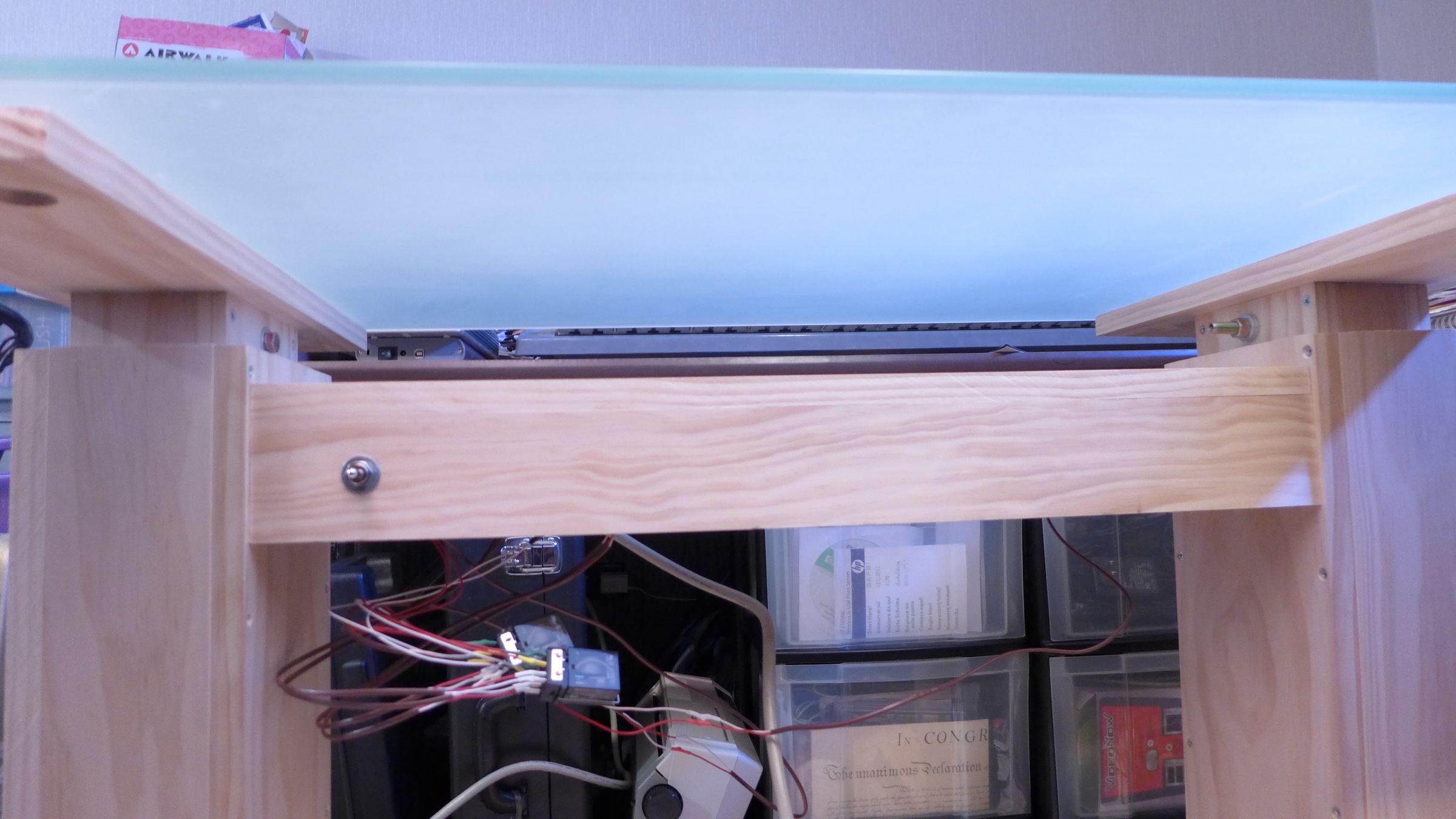 Electric Height Adjustable Desk : 6 Steps - Instructables