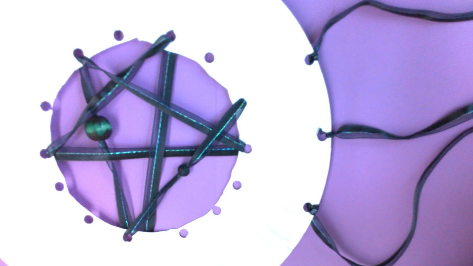 Paper Plate Dream Catcher : 8 Steps - Instructables