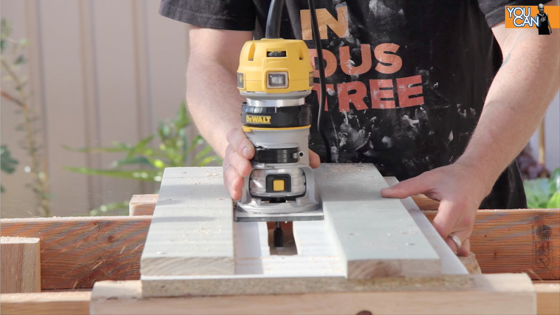 How to Flatten Wood With a Router : 5 Steps (with Pictures) - Instructables