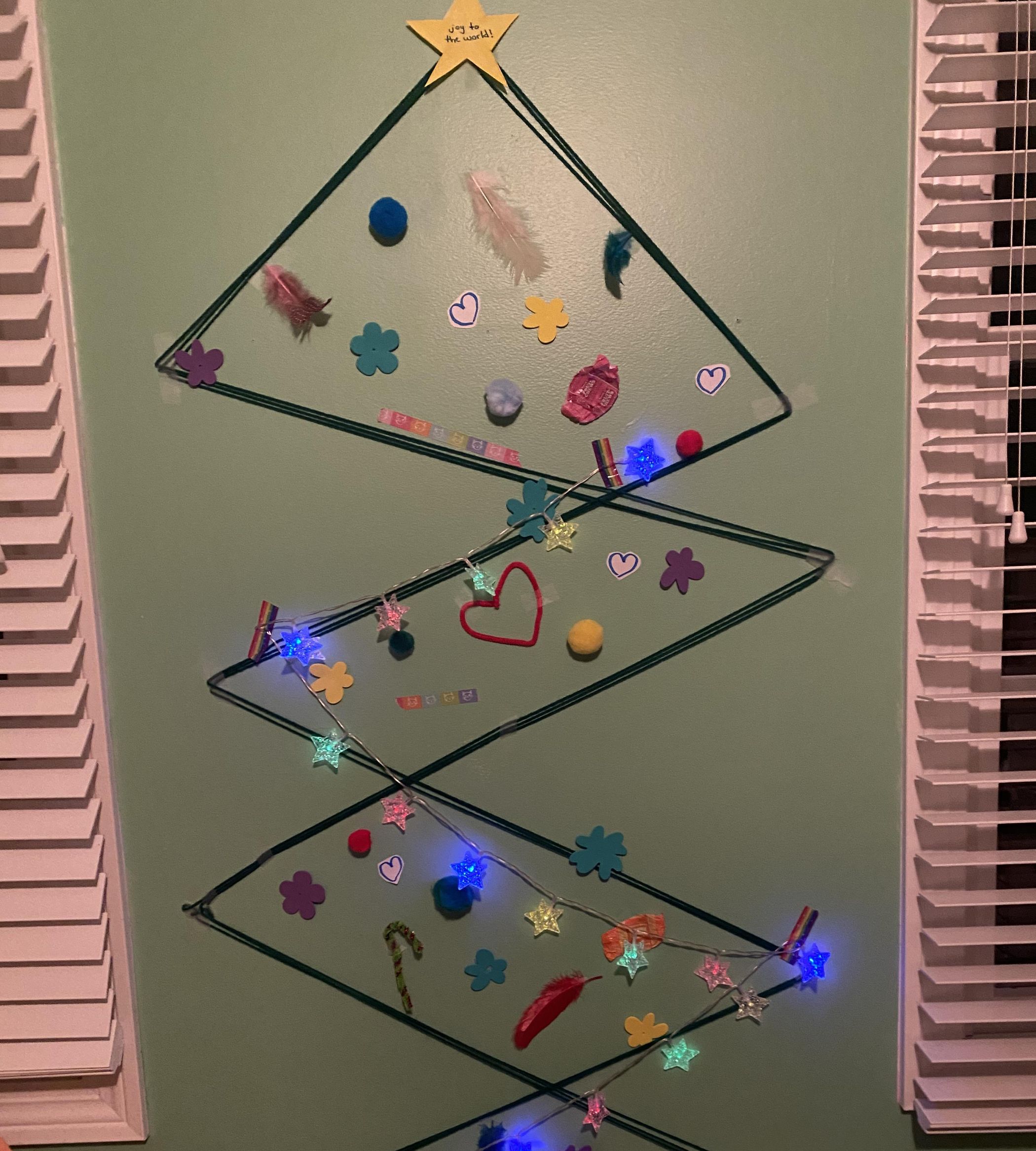 Diy Wall Christmas Tree : 7 Steps - Instructables
