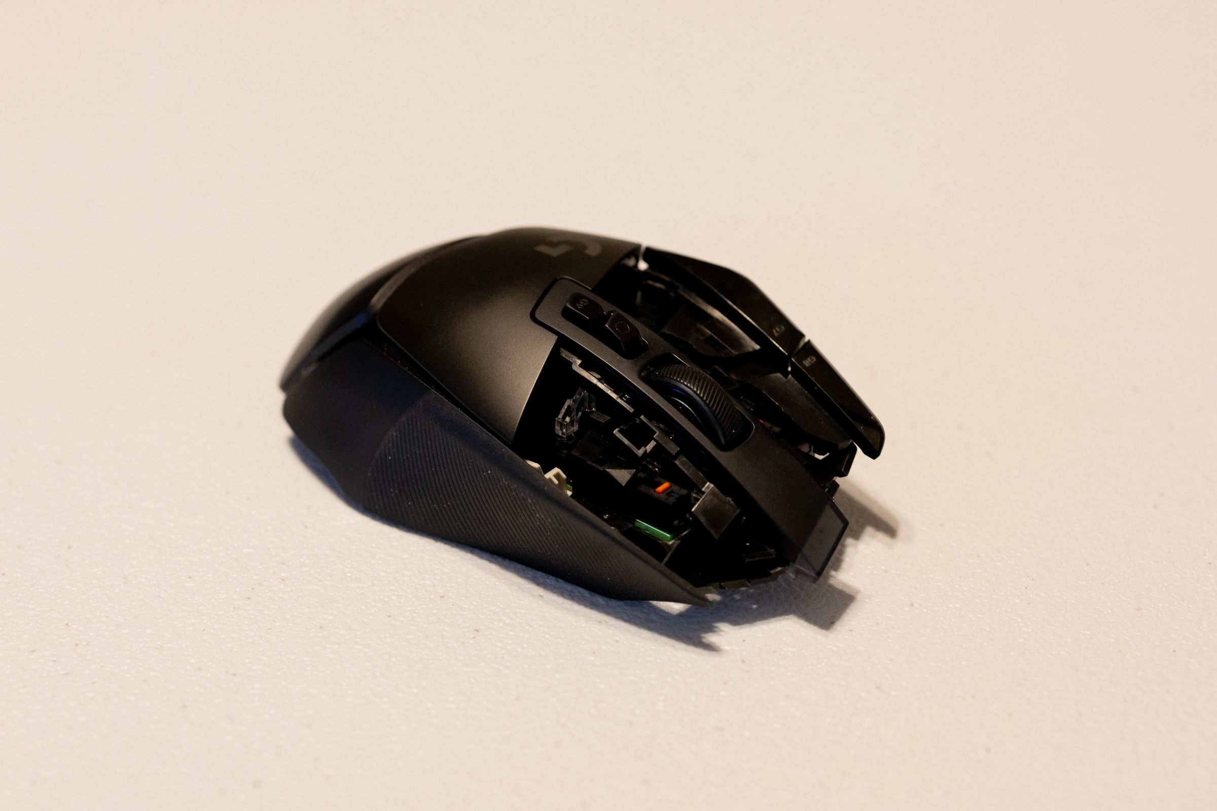 G502X Lightweight Mod Guide : 3 Steps - Instructables