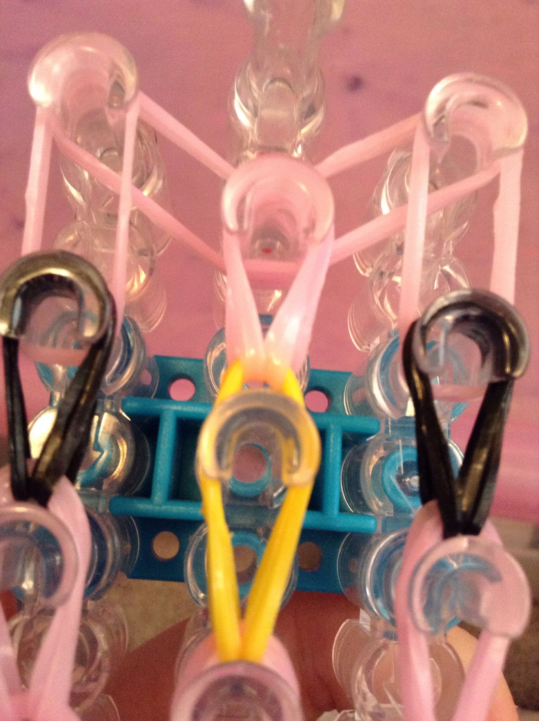 Rainbow Loom Owl Charm : 16 Steps (with Pictures) - Instructables