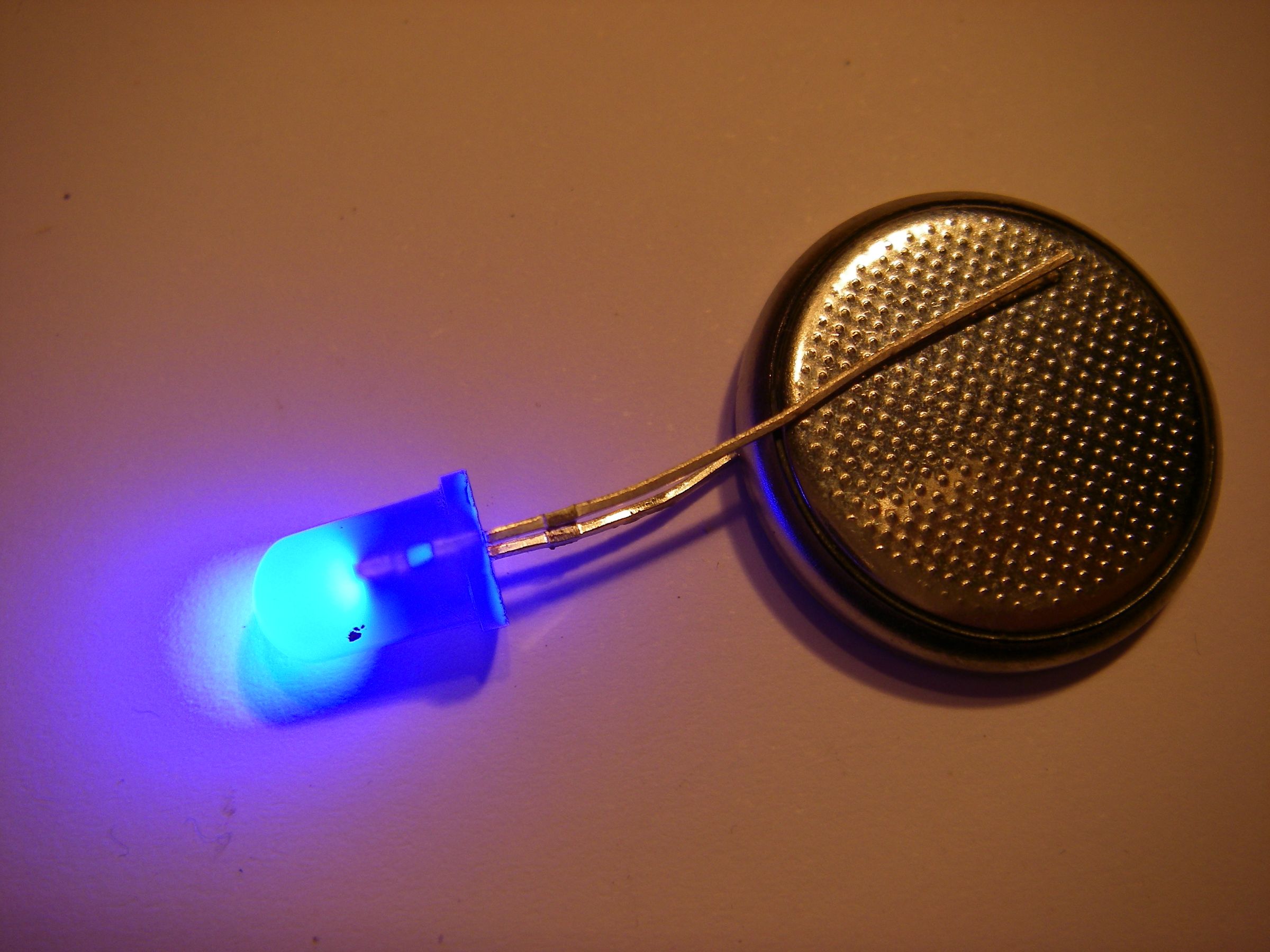 LED Parachuties : 6 Steps - Instructables