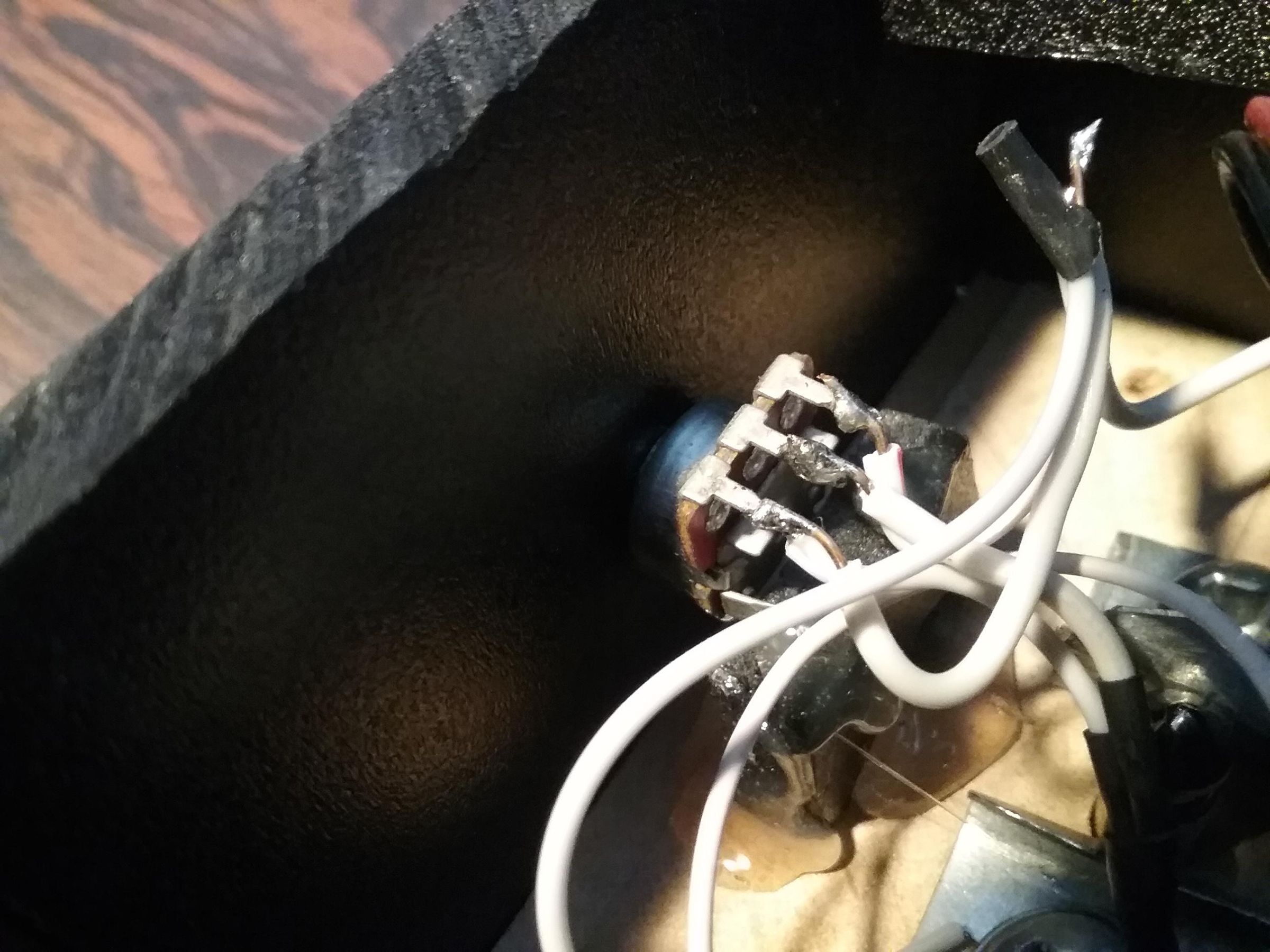 How to Make an Audio Interface Out of a USB Headset : 10 Steps ...