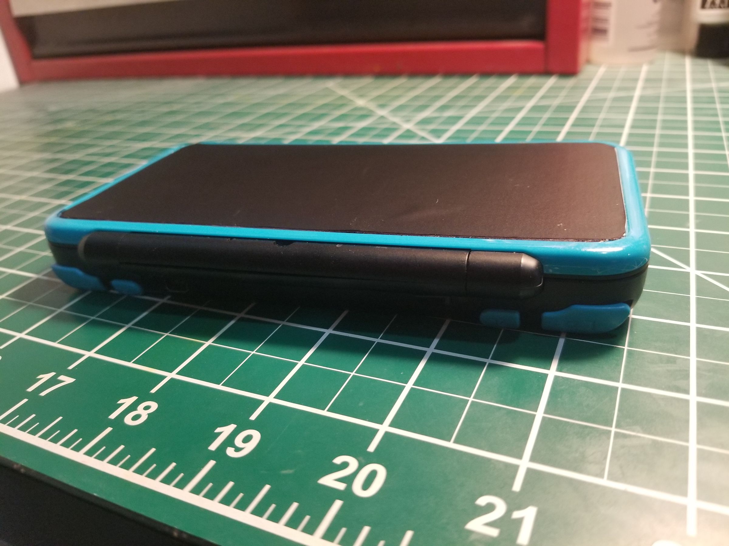 Replace Upper Screen for Nintendo 2DS XL : 15 Steps - Instructables