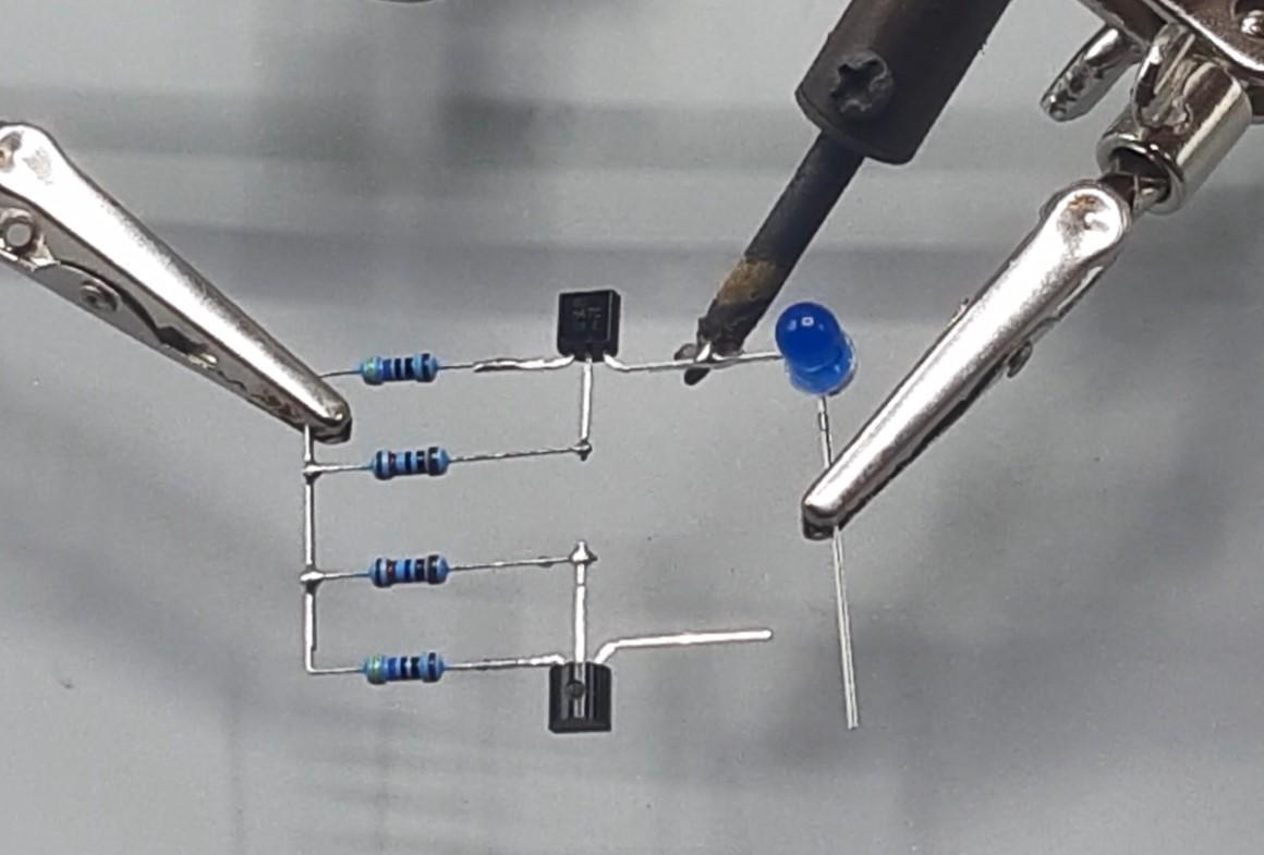 Simple Flip Flop Circuit : 8 Steps (with Pictures) - Instructables