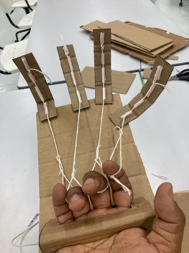 Mechanical Cardboard Hand : 6 Steps (with Pictures) - Instructables