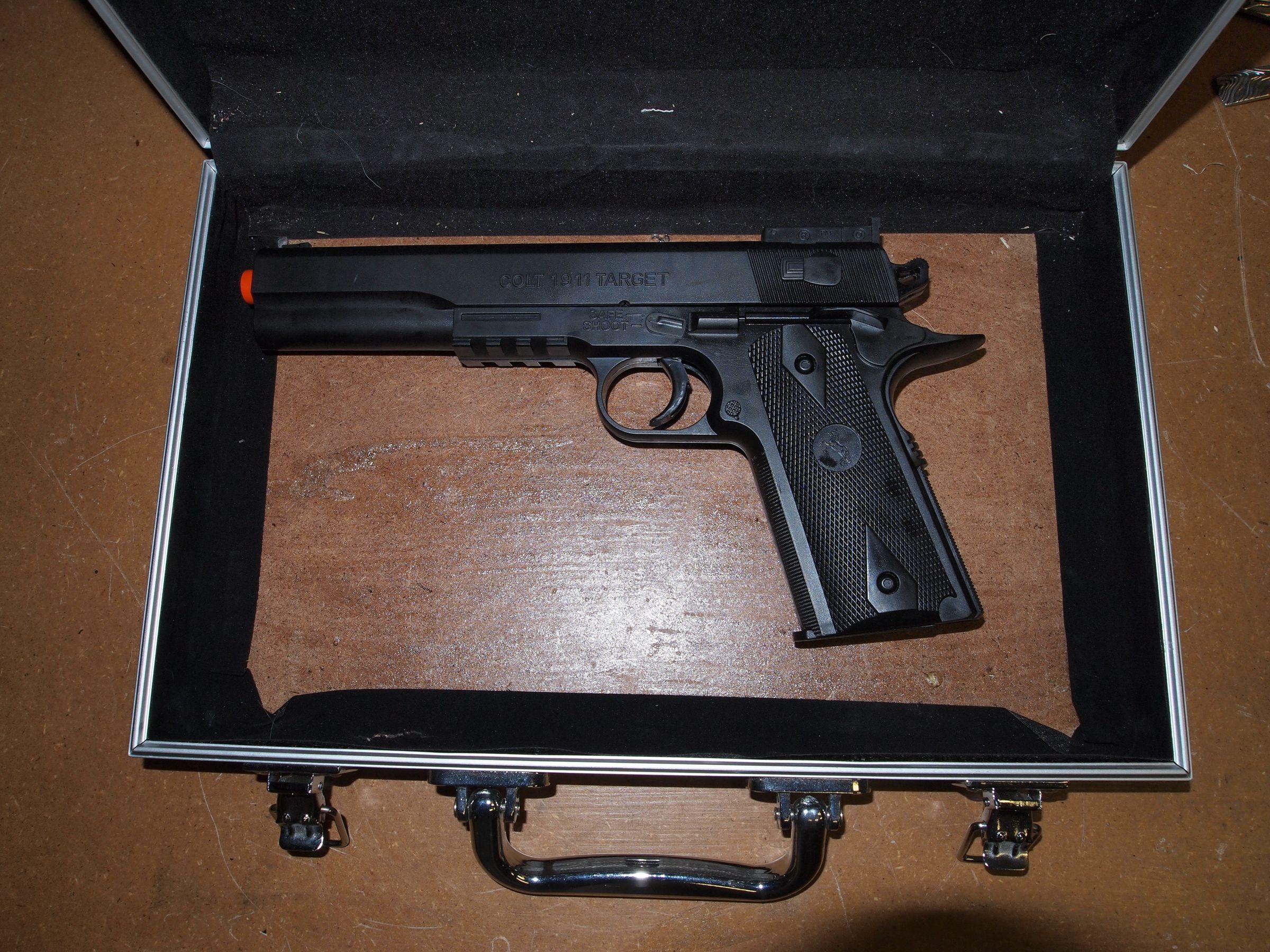 Hidden Shot Spy Briefcase : 5 Steps - Instructables