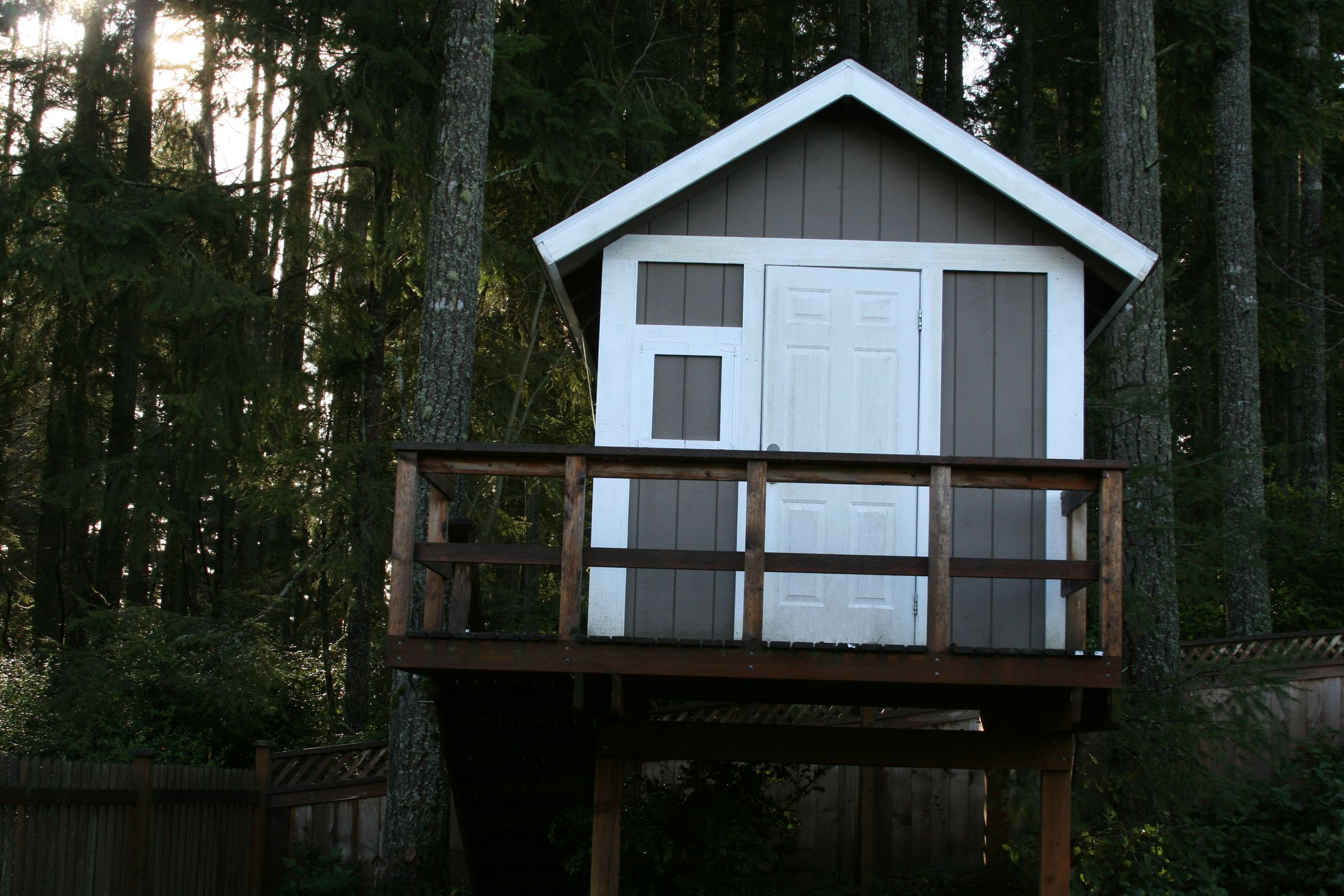 DIY Raised Fort - Instructables